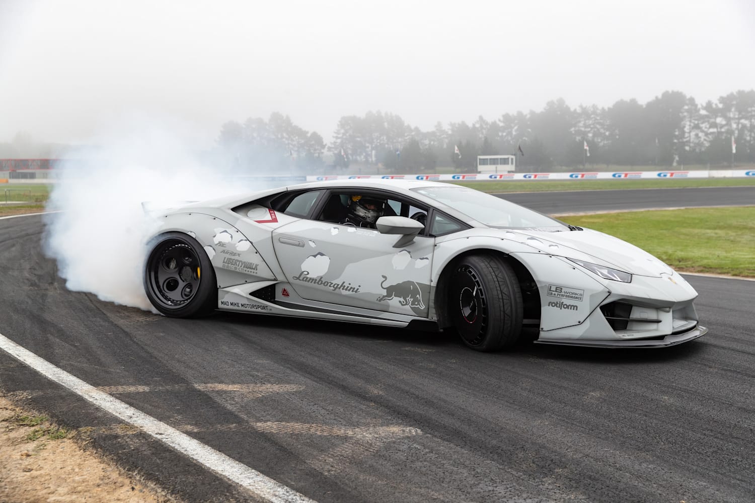 Drift Lamborghini: nasce uma máquina de derrapagem