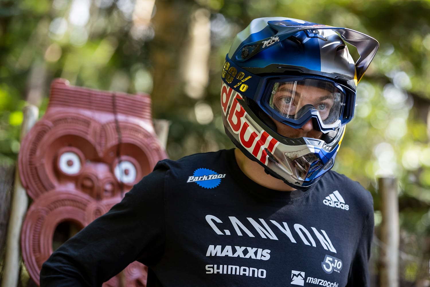 Thomas Genon eröffnet den Bikepark Lenzerheide - Video