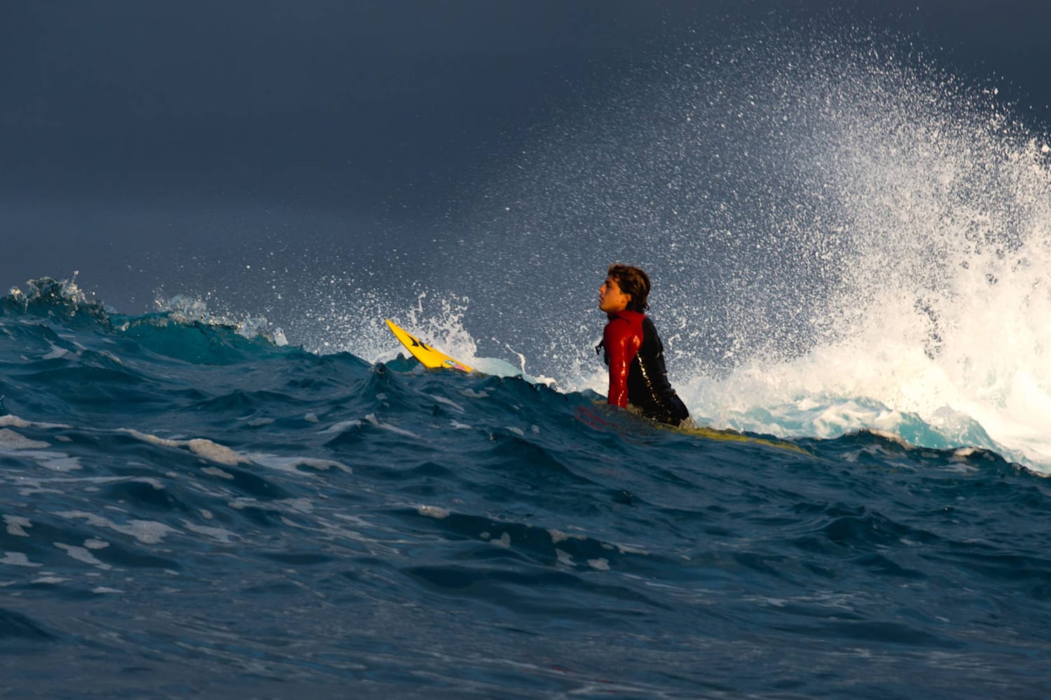 Nervous Laughter: Maui surfers tackle Jaws – trailer