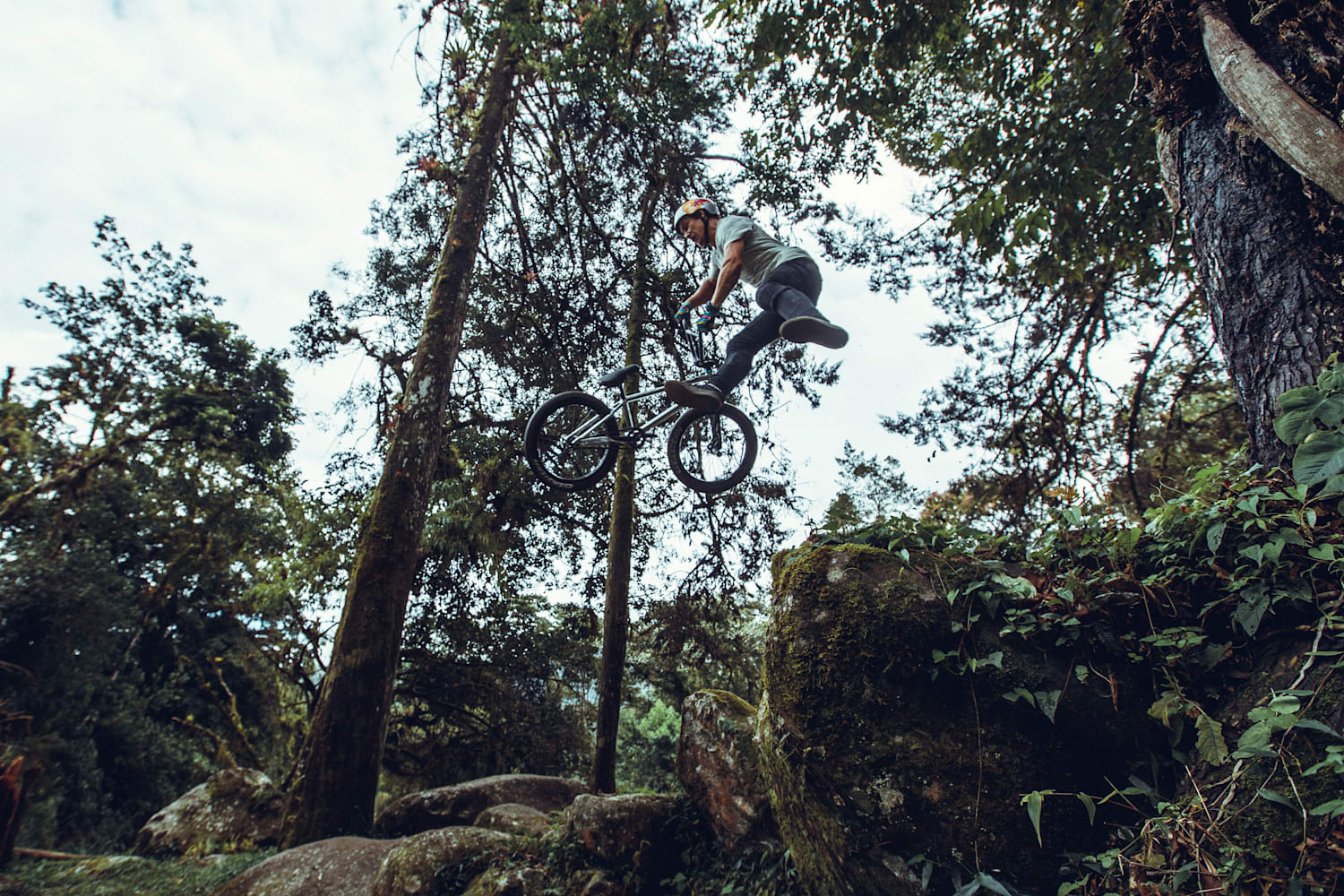 Kenneth Tencio's Bio Park: BMX in the jungle – video