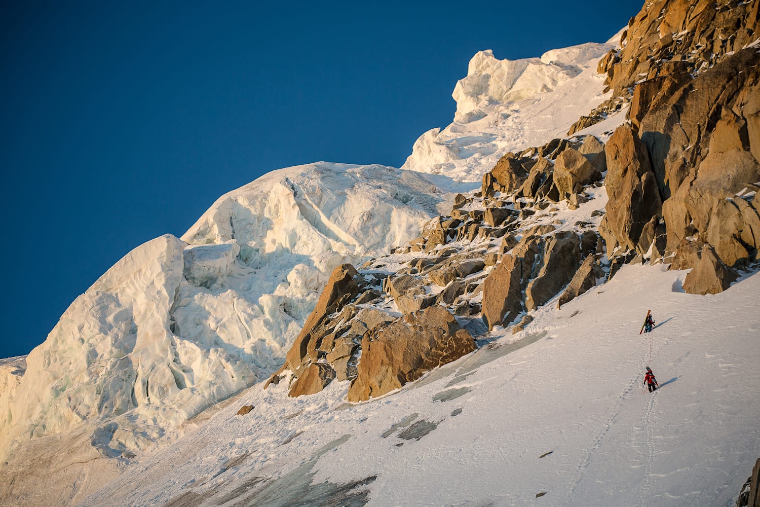 Frozen Mind: Victor De Le Rue rides Chamonix - film
