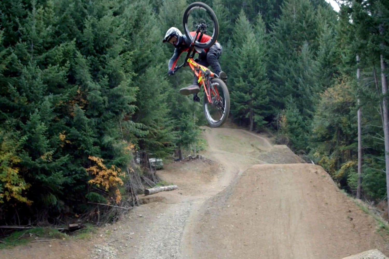 MTB Raw S2 E4:Conor Macfarlane rips his favourite track