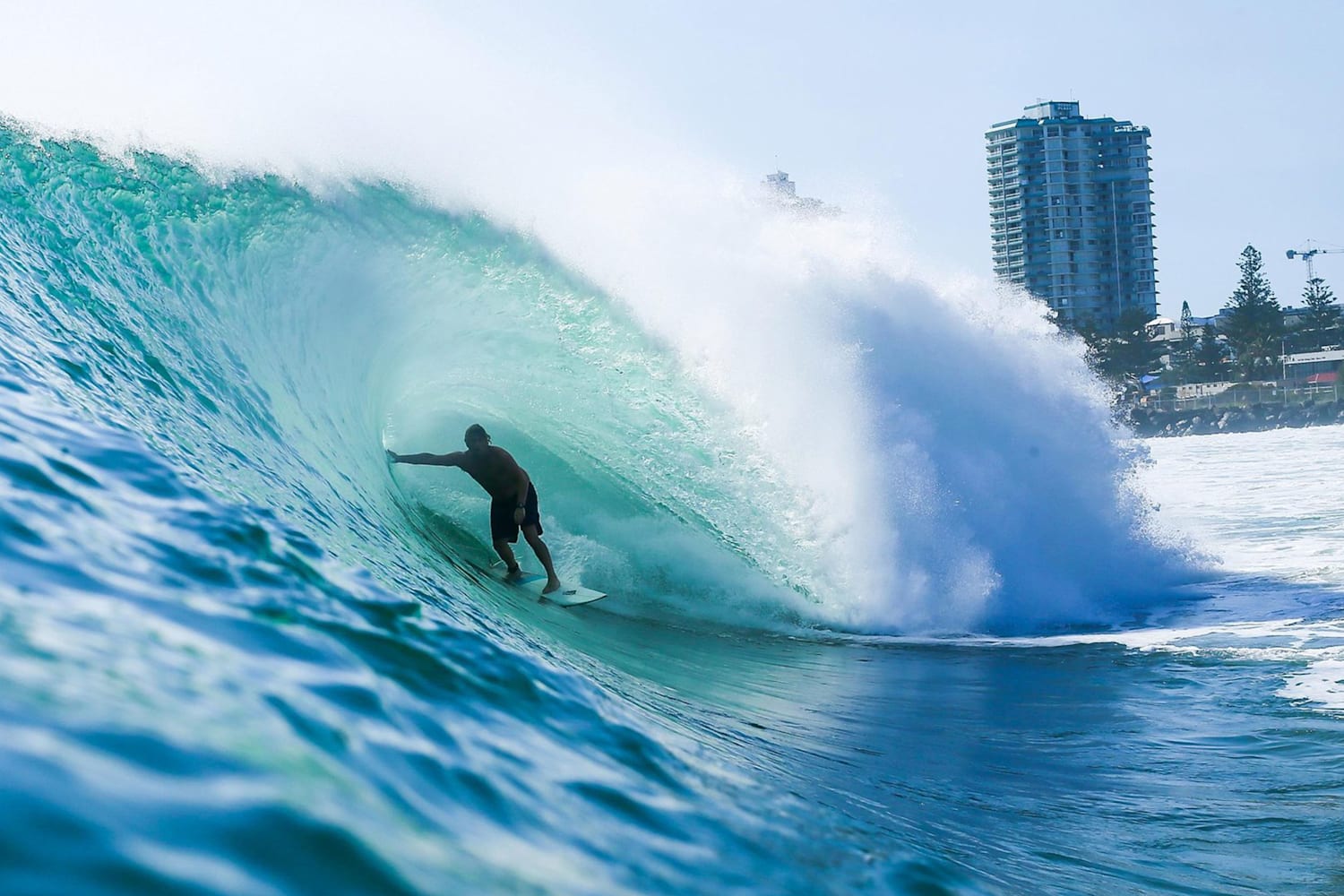 Surf Sessions S3 E6: swell at Kirra – part 2