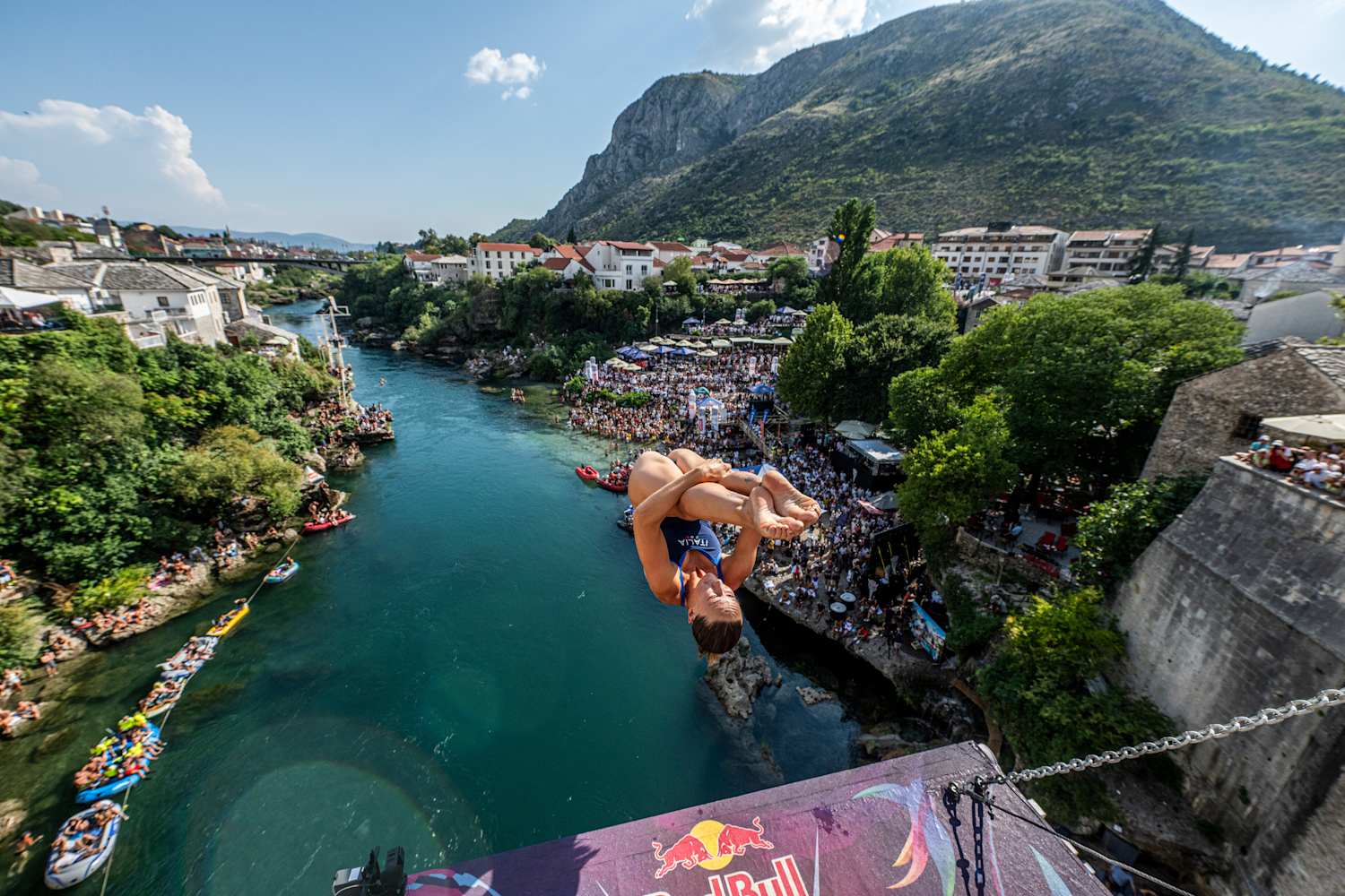 bridge jumping mostar