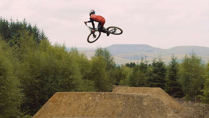 Laurie Greenland: How the MTB Downhill star trains