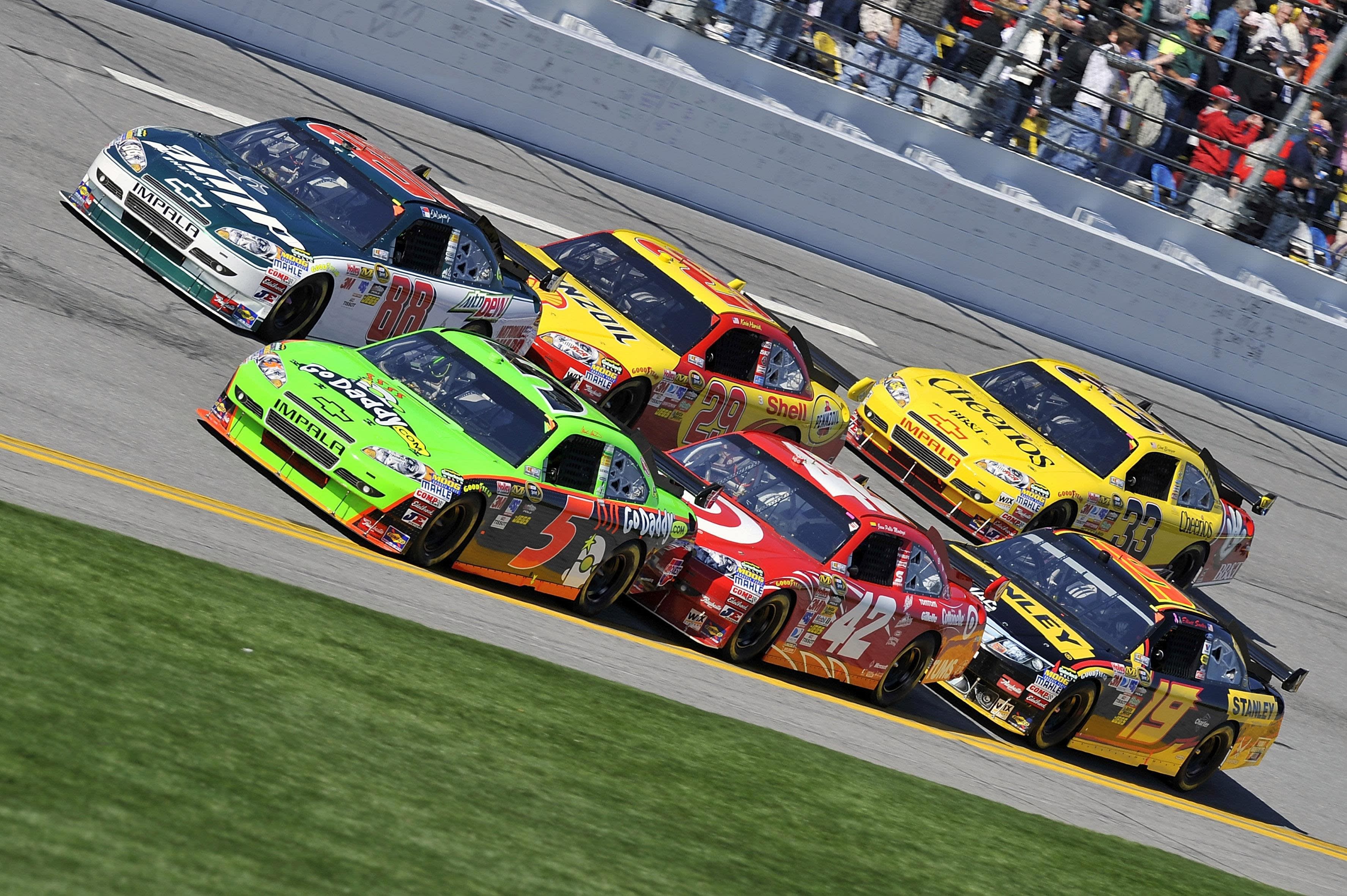 Reconversions F1/NASCAR