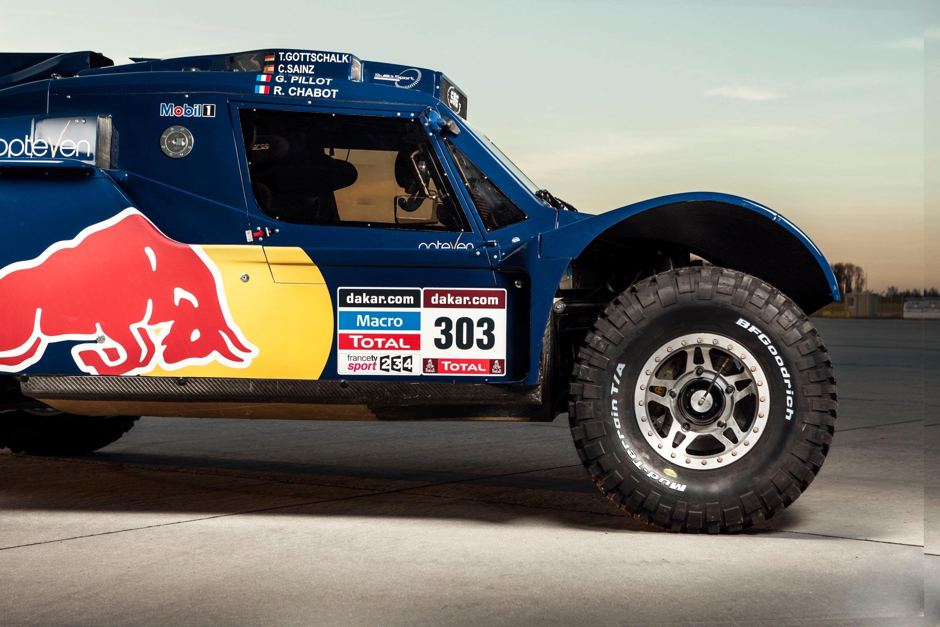 Red Bull SMG Buggy: идеальная машина для «Дакара»