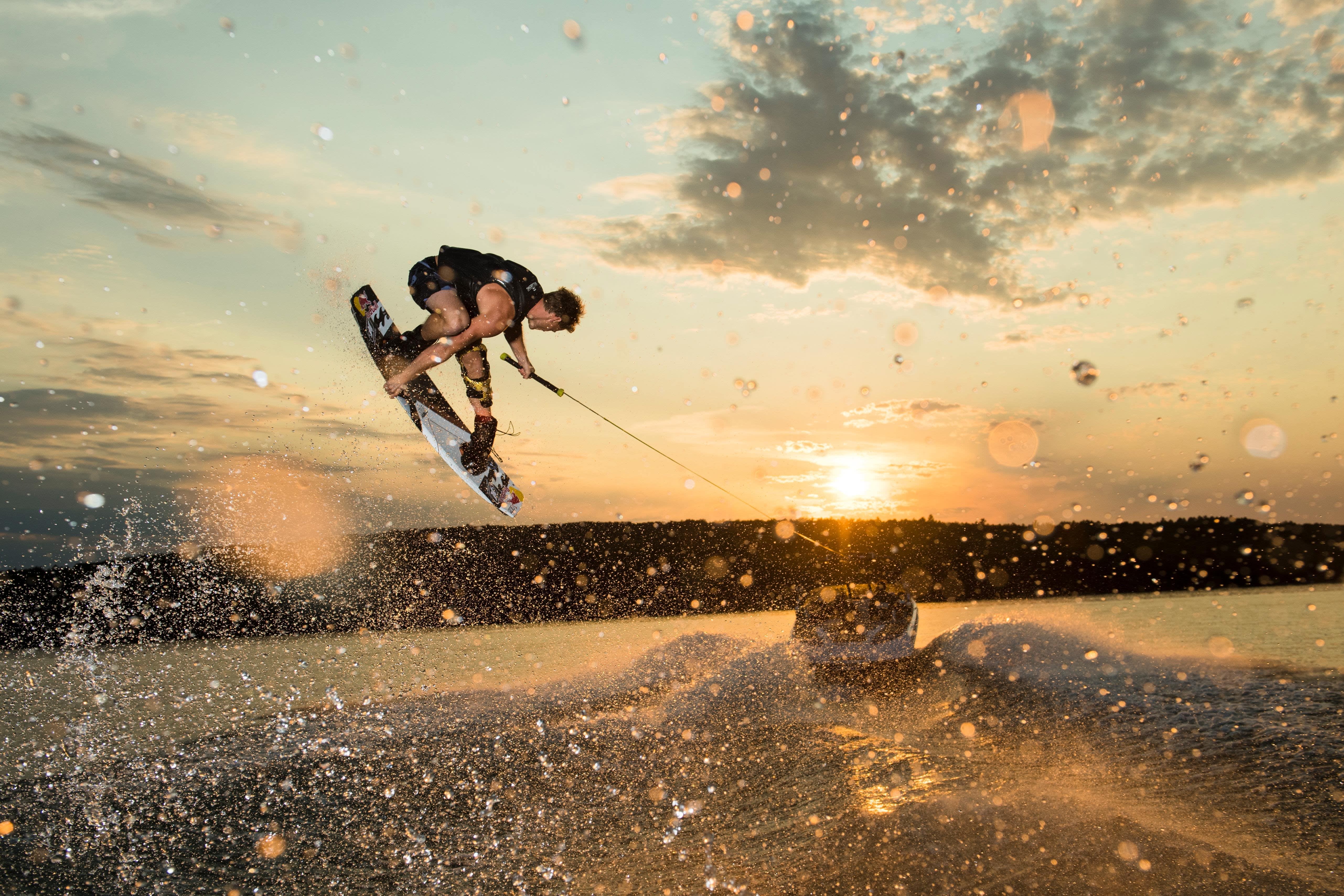 Mike Dowdy wakeboards through sea caves ++video++
