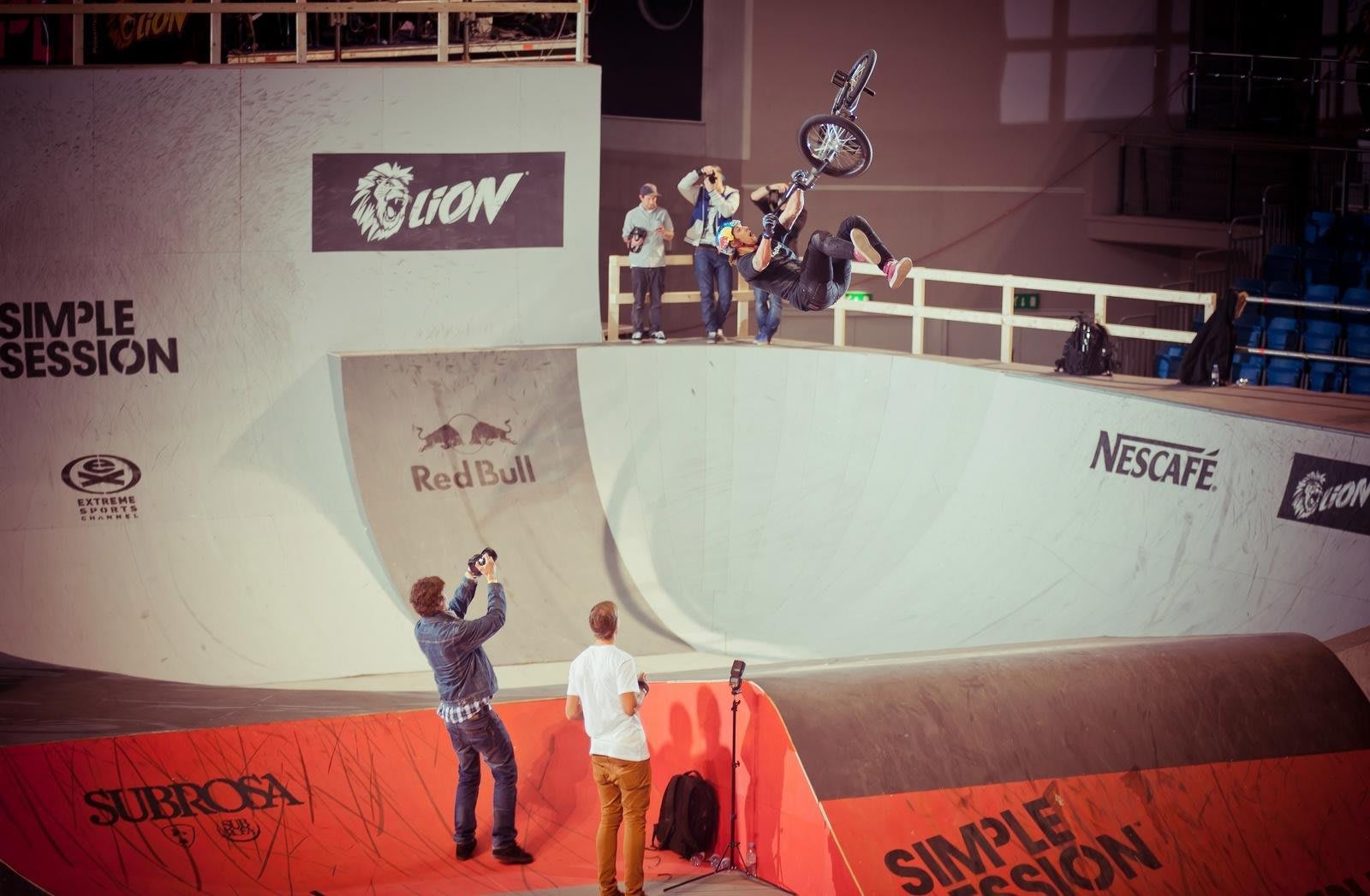 Kevin Peraza wygrywa na Simple Session 2013