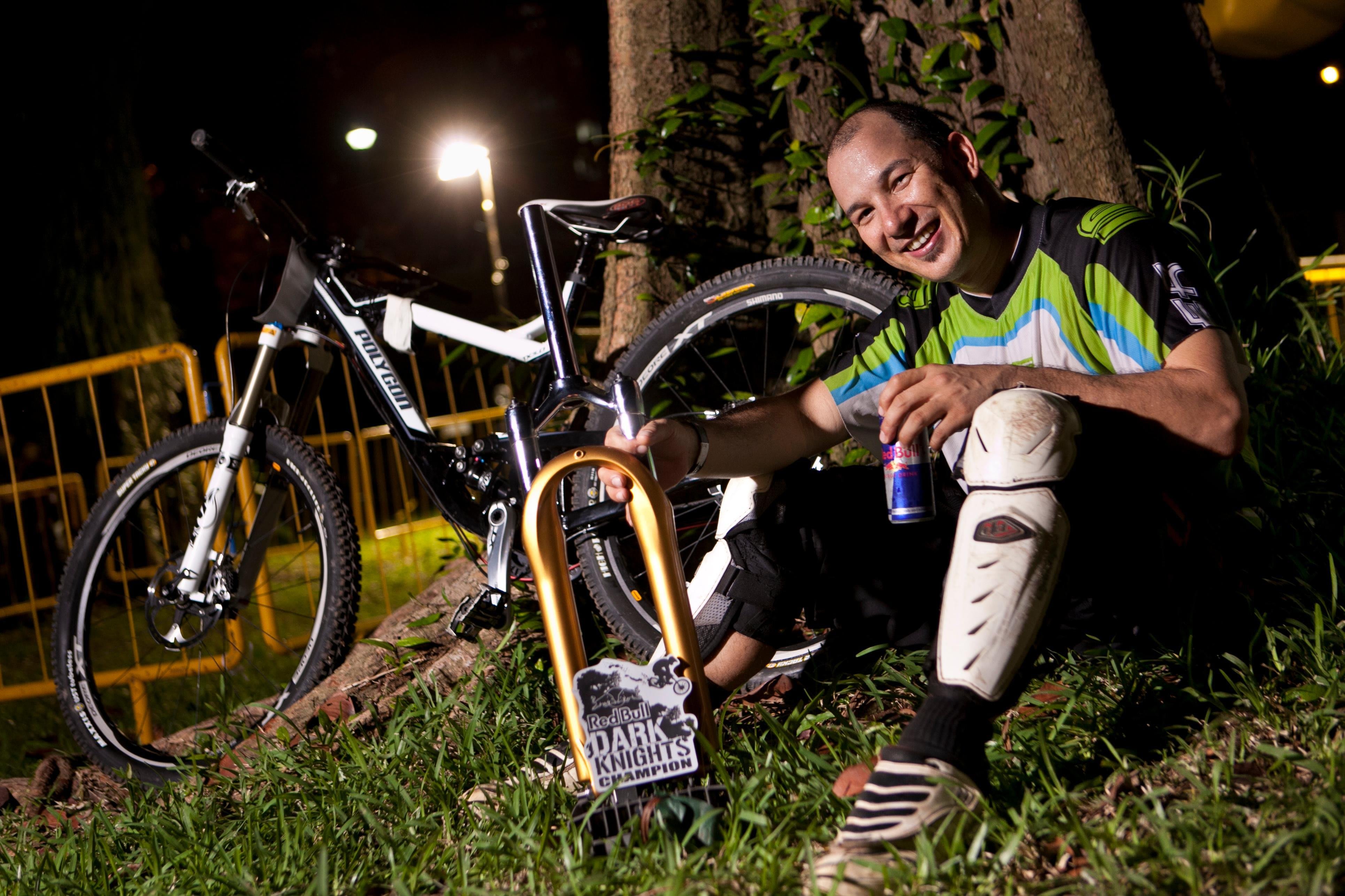 Daniel Sprague: Singapore Riders – Passion | Red Bull