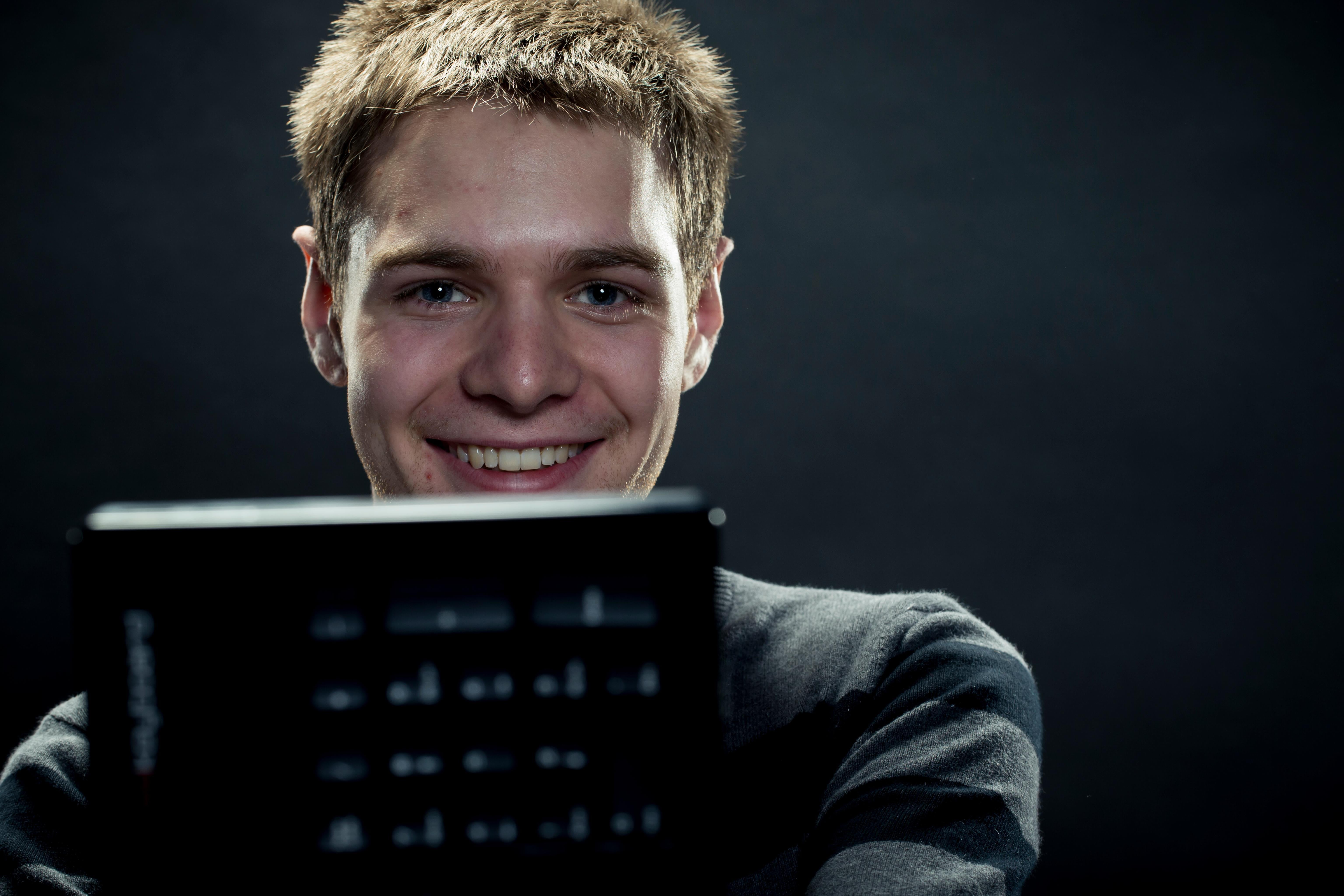 The Daily Drop: Two Teams Qualify for ESL