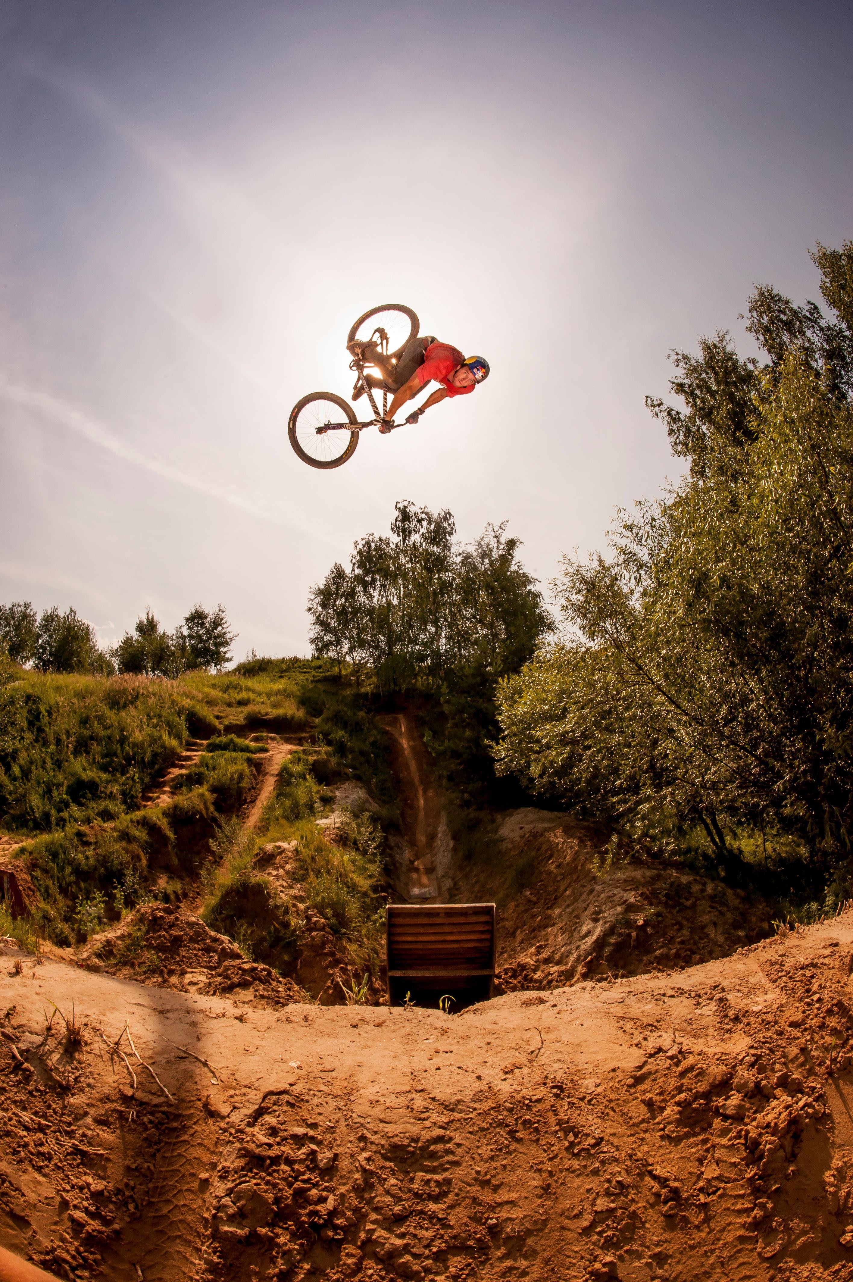 Pavel Alekhin echando humo en The Pit