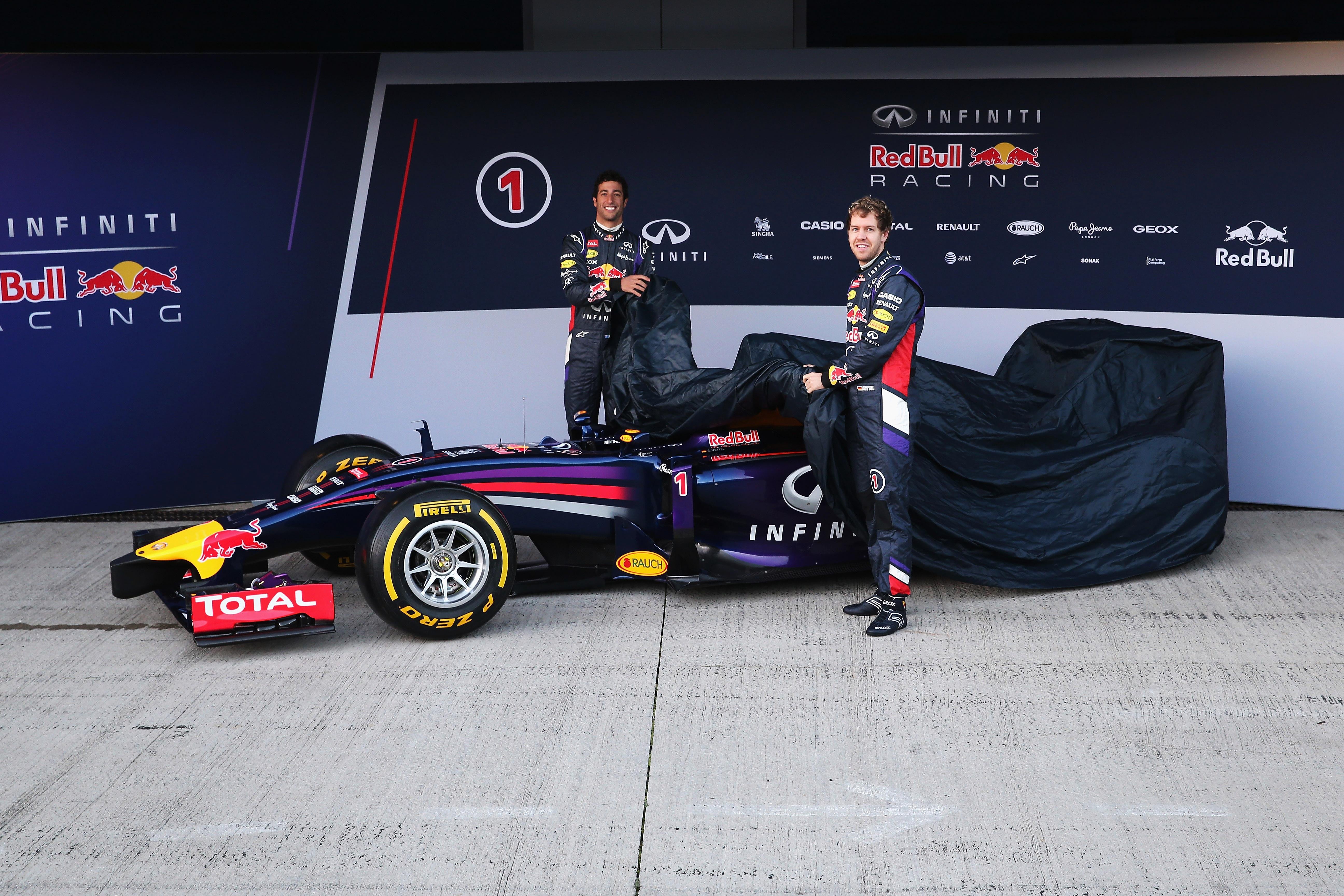Red Bull Racing ukázal RB10