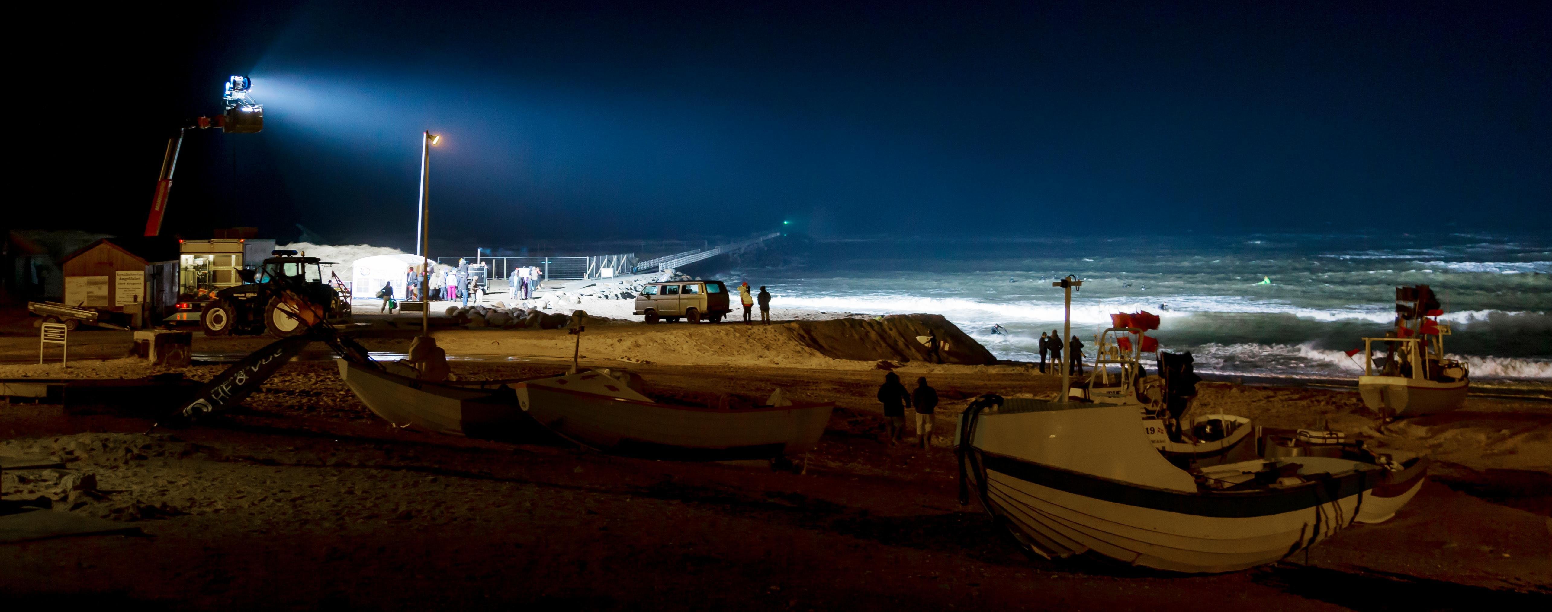 Moonlight surf i Cold Hawaii