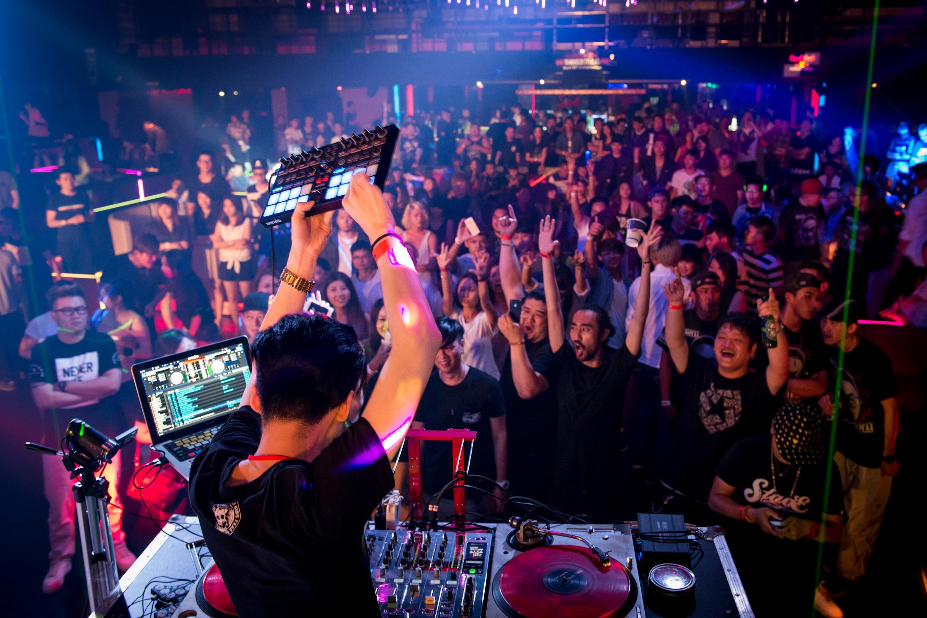 2015 Red Bull Thre3Style DJ大賽開始熱機， DJ們盡情使奇招吧！