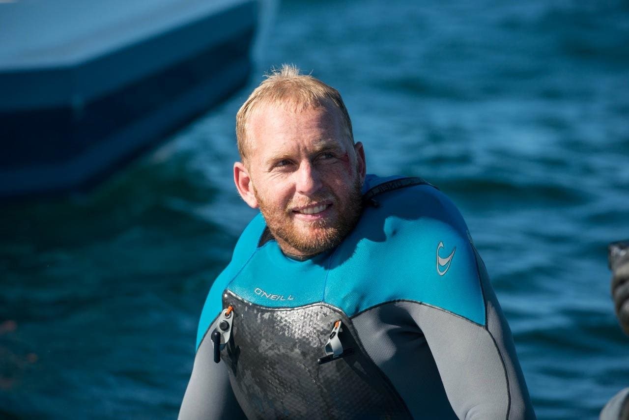 Aus jedem Winkel: Taj Burrows, Mark Mathews, The Right