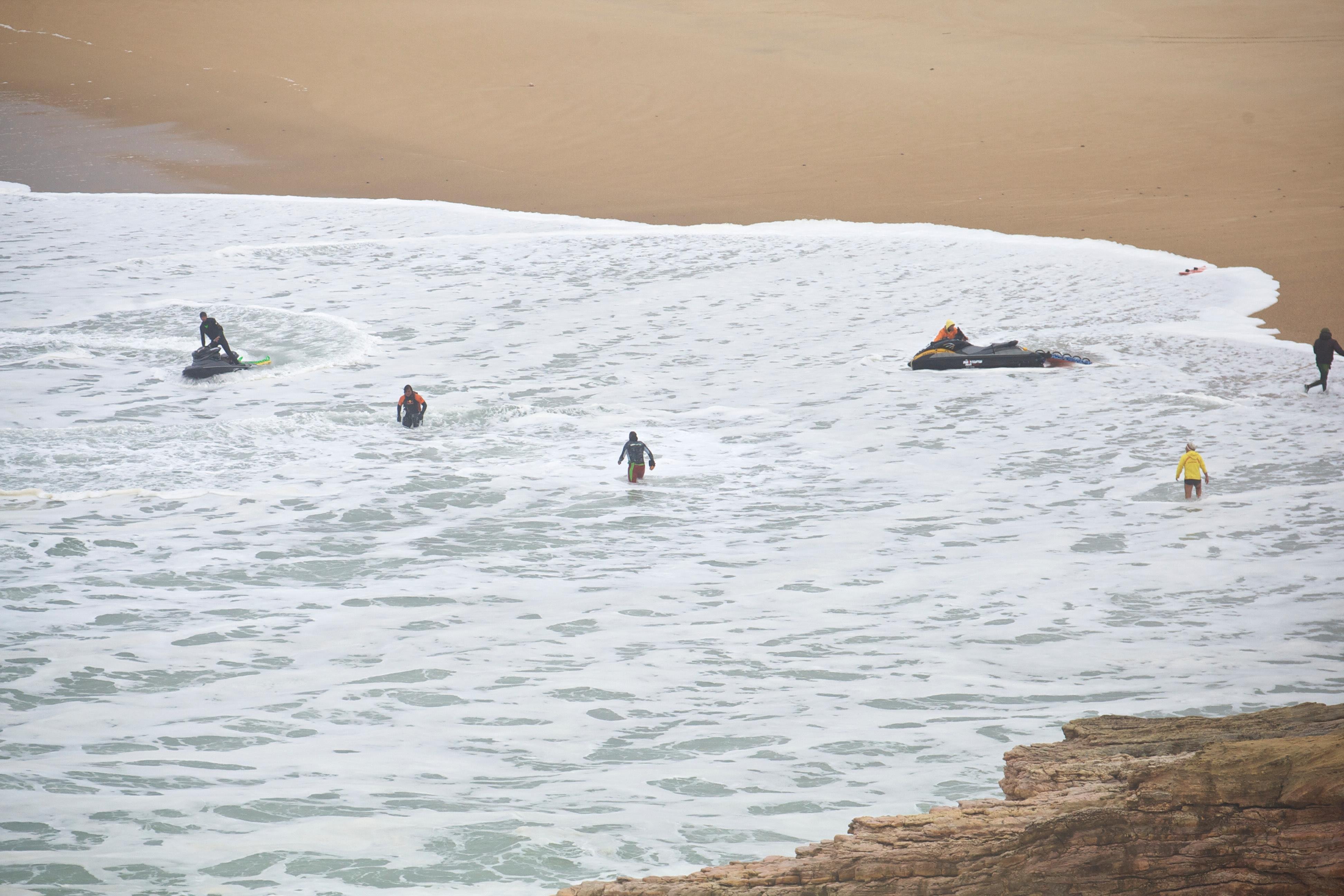 XXL waves in Nazare Portugal