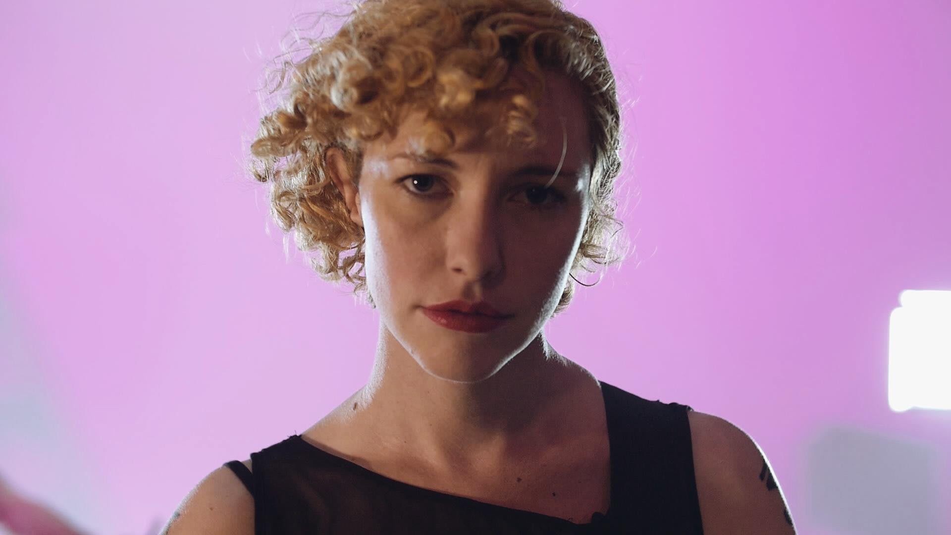 Stripped Back Session mit Sängerin Esmé Patterson