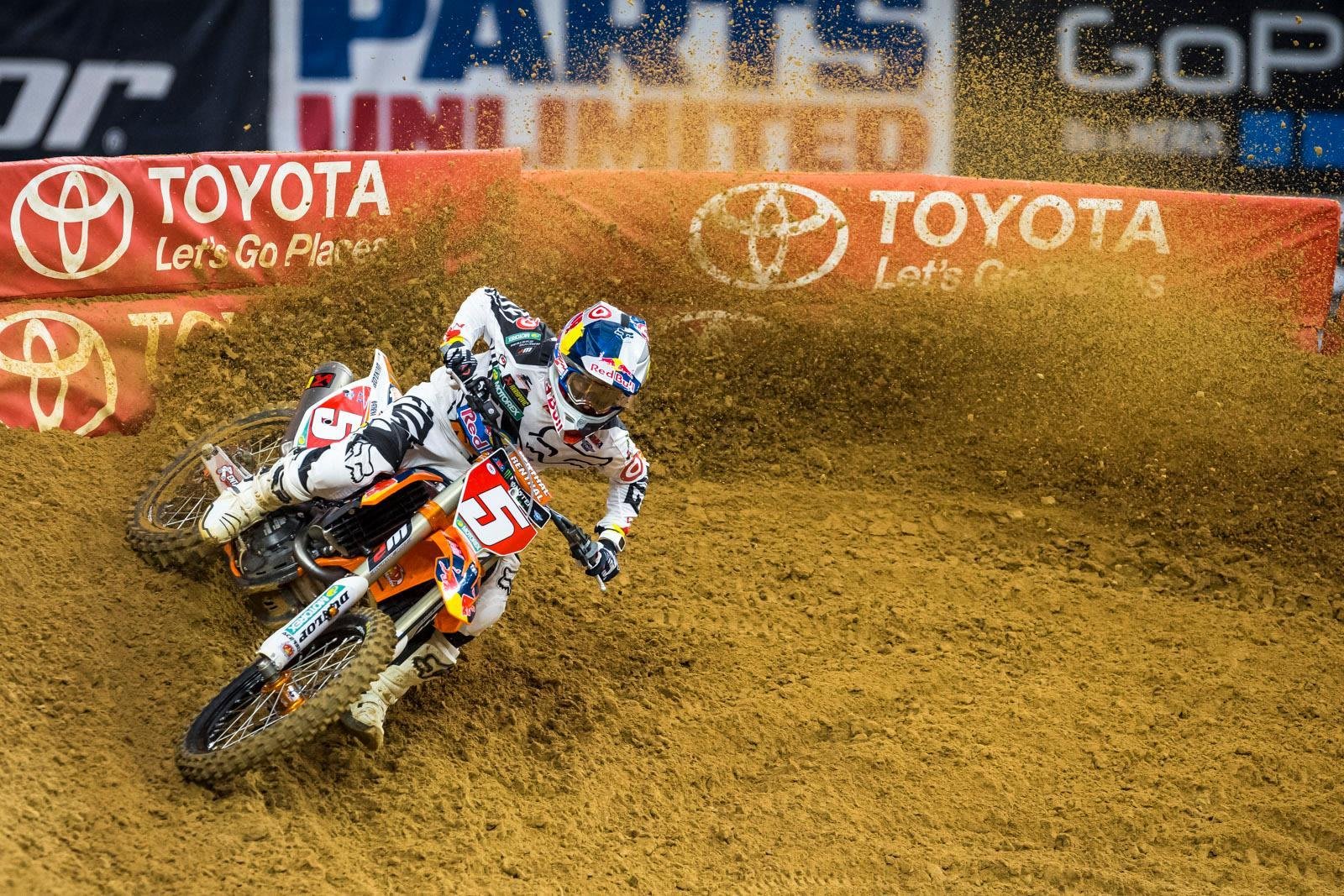 How Ryan Dungey Won the 2015 Supercross Championship