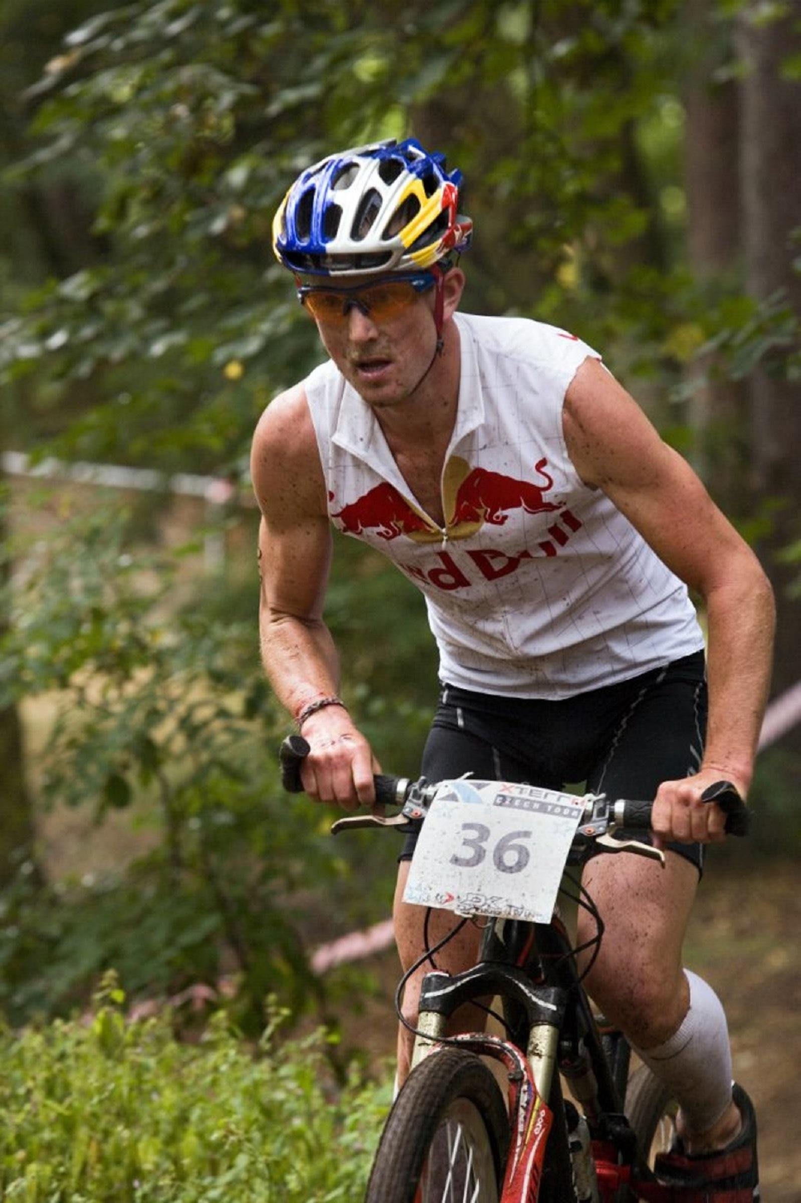 Jan Kubíček pátý v terénním triatlonu Xterra
