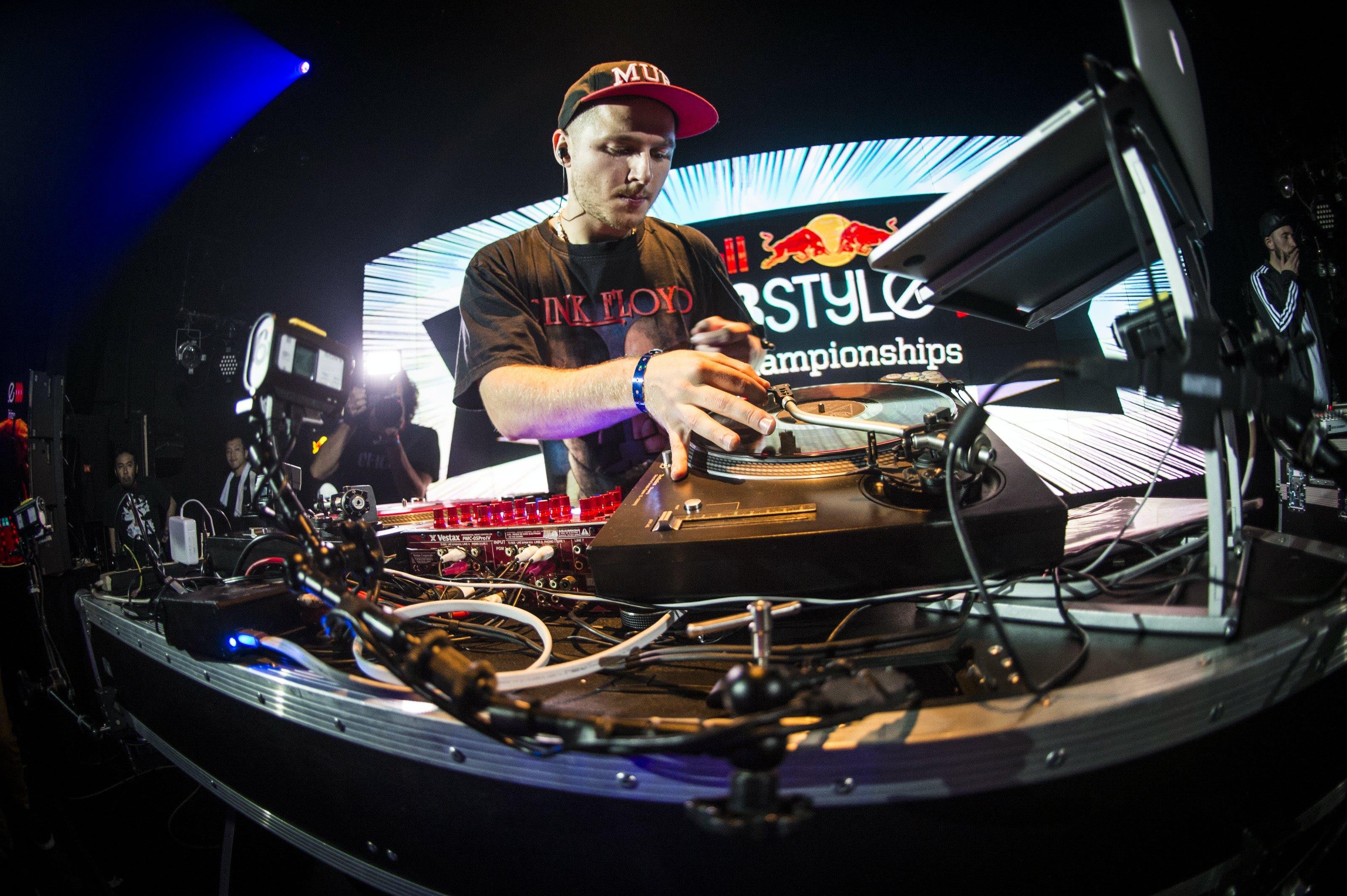 SCRATCH TOKYO: 40 DJS HICIERON HISTORIA EN JAPÓN