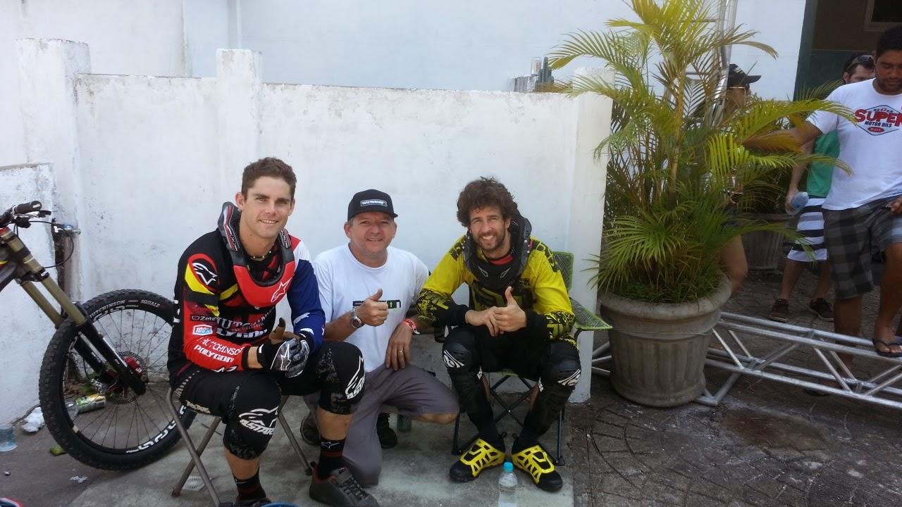 Profissão mecânico de bike Zé Mecânico