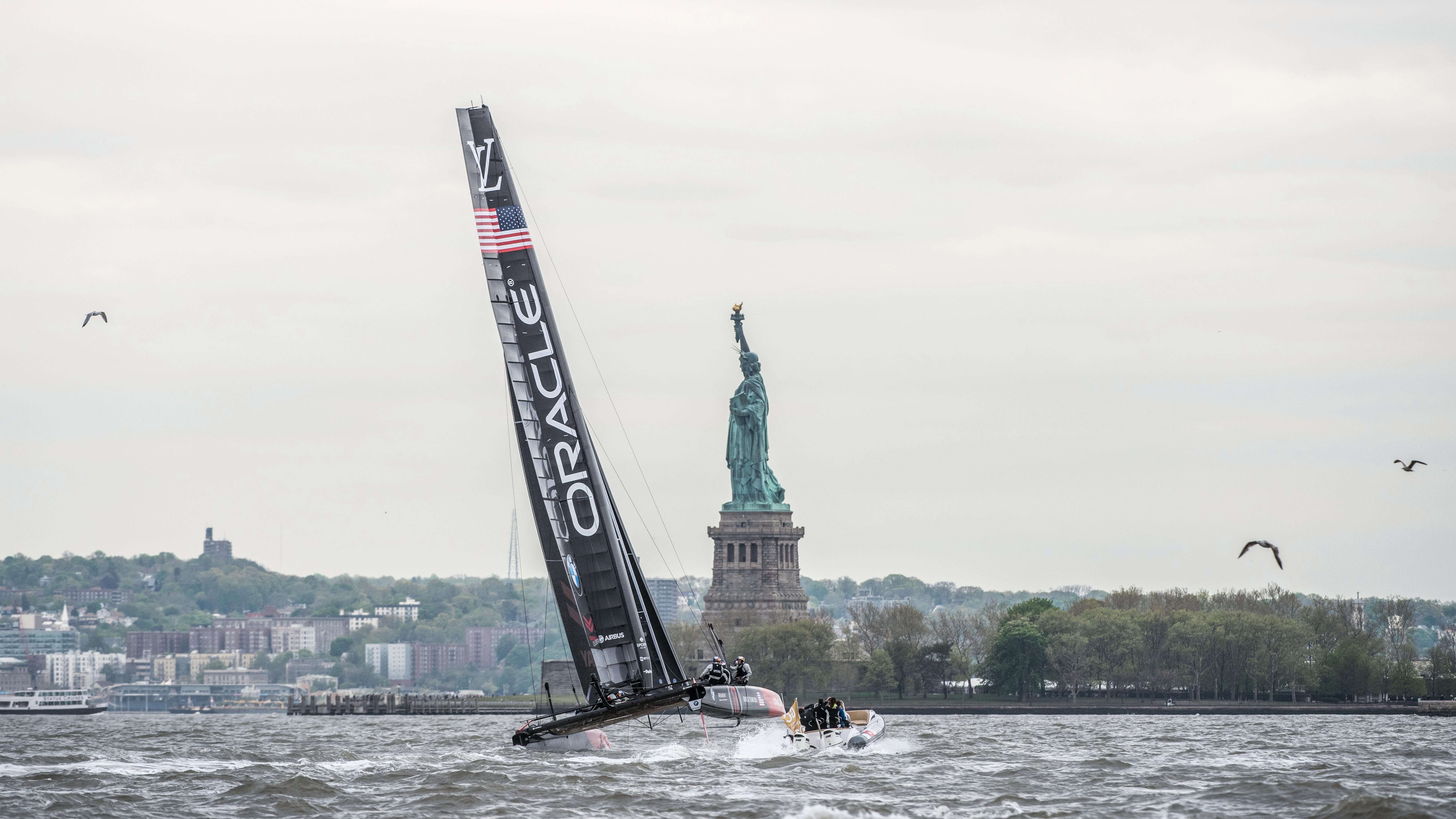 Lindsey Vonn just went sailing in NYC with Team Oracle