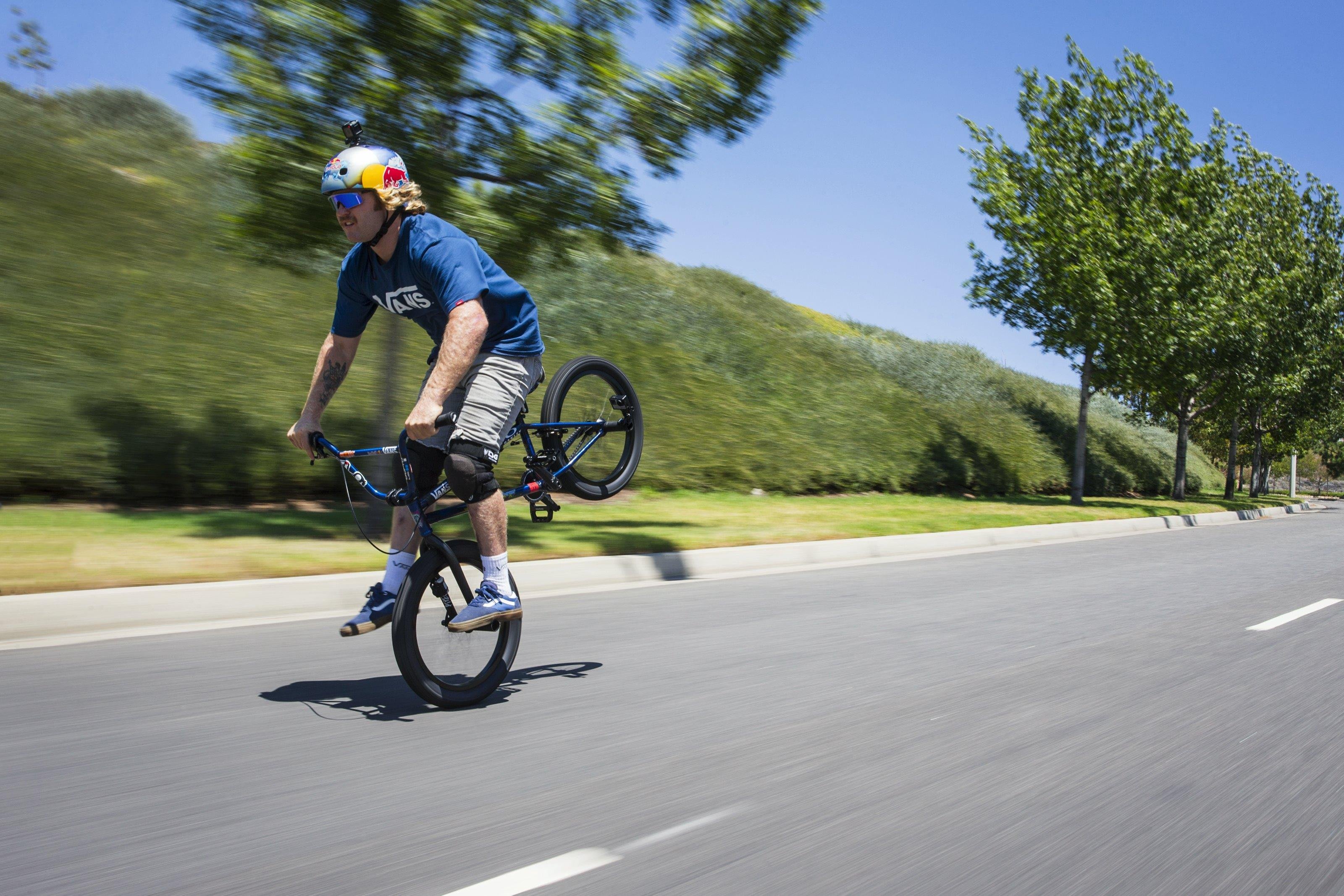 Майк Хакер Кларк | Лучшие BMX видео