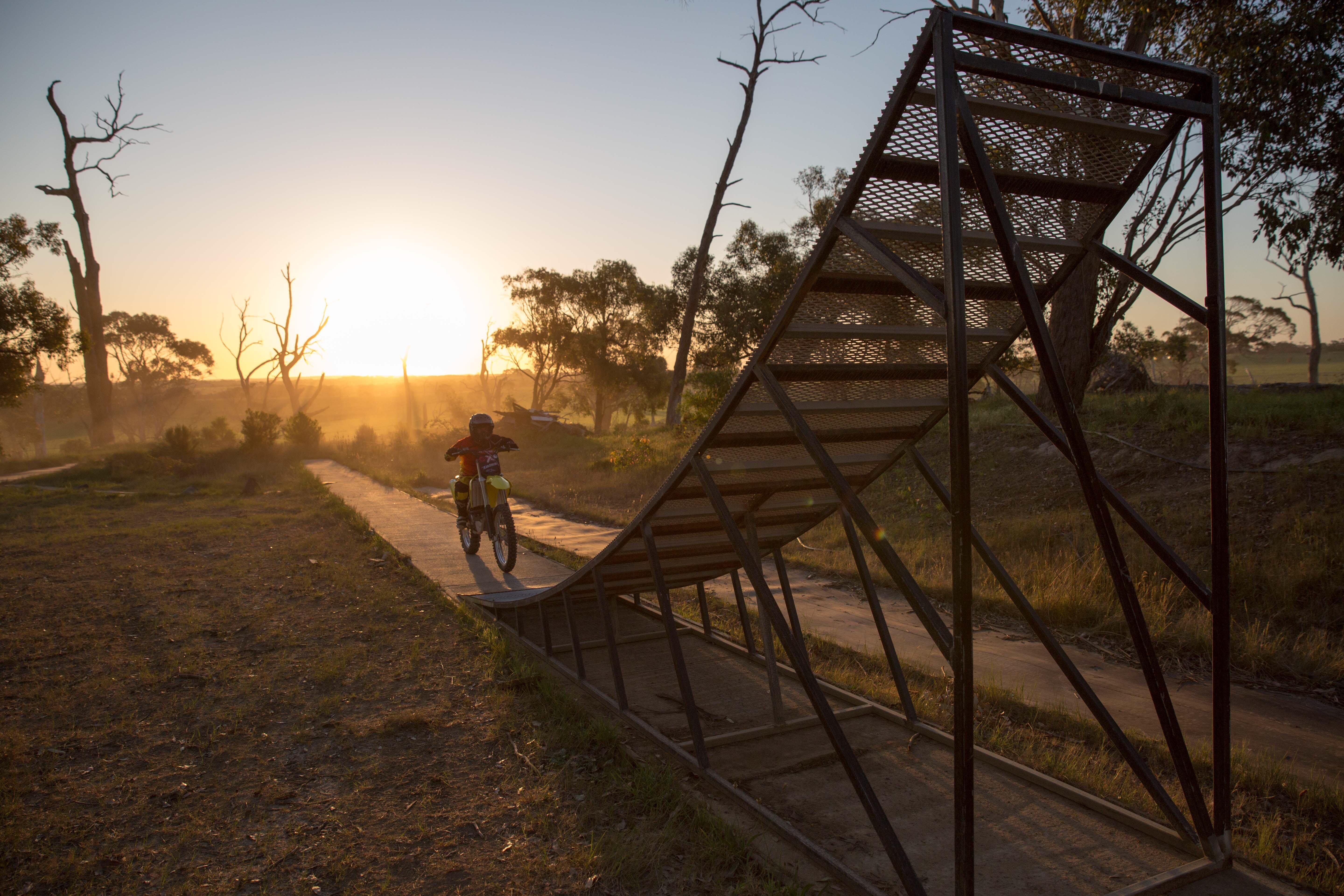 FMX ramp technology today: Regular vs. cheater ramps