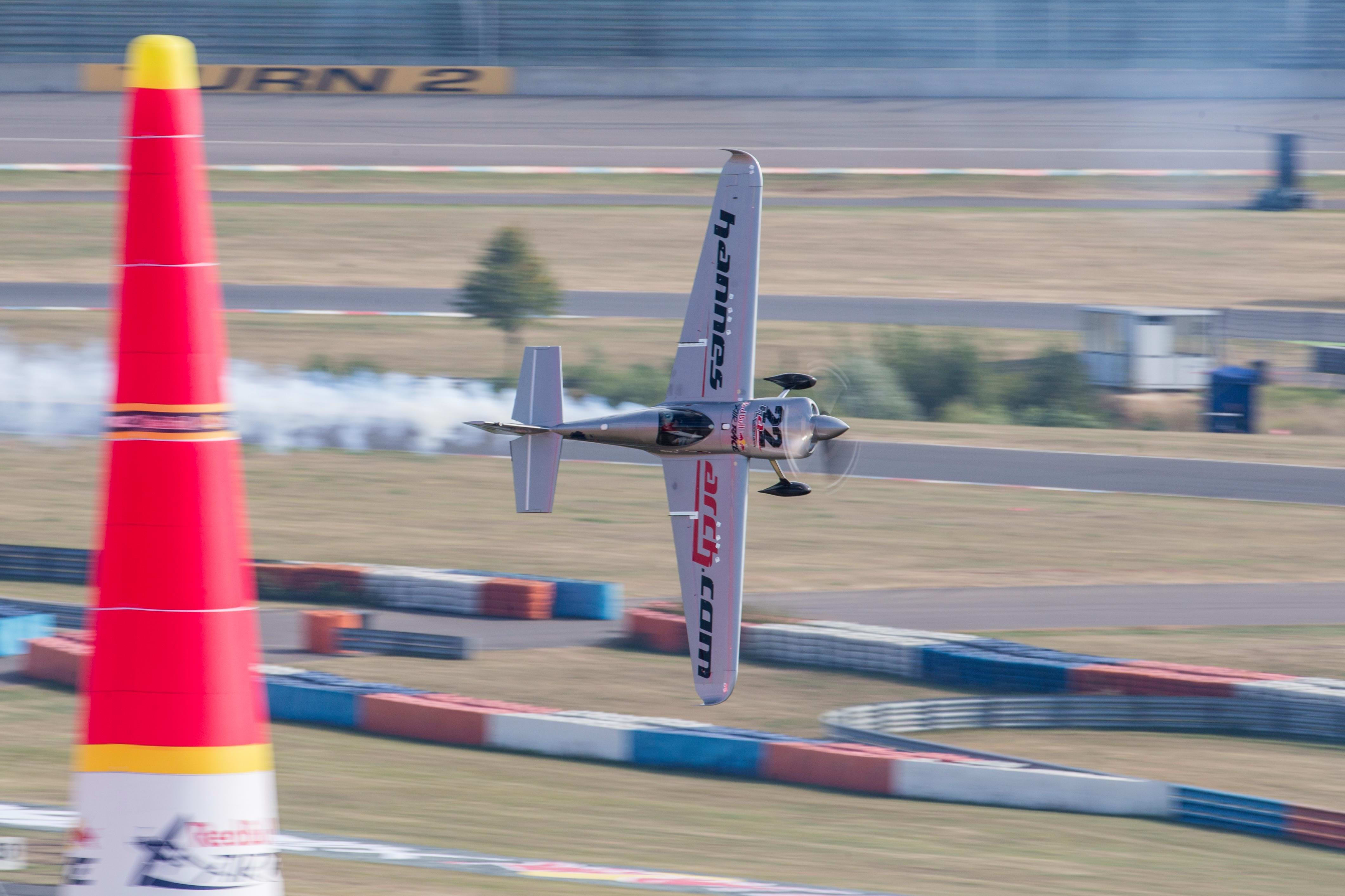 Red Bull Air Race Lausitzring: Hannes Arch im Interview