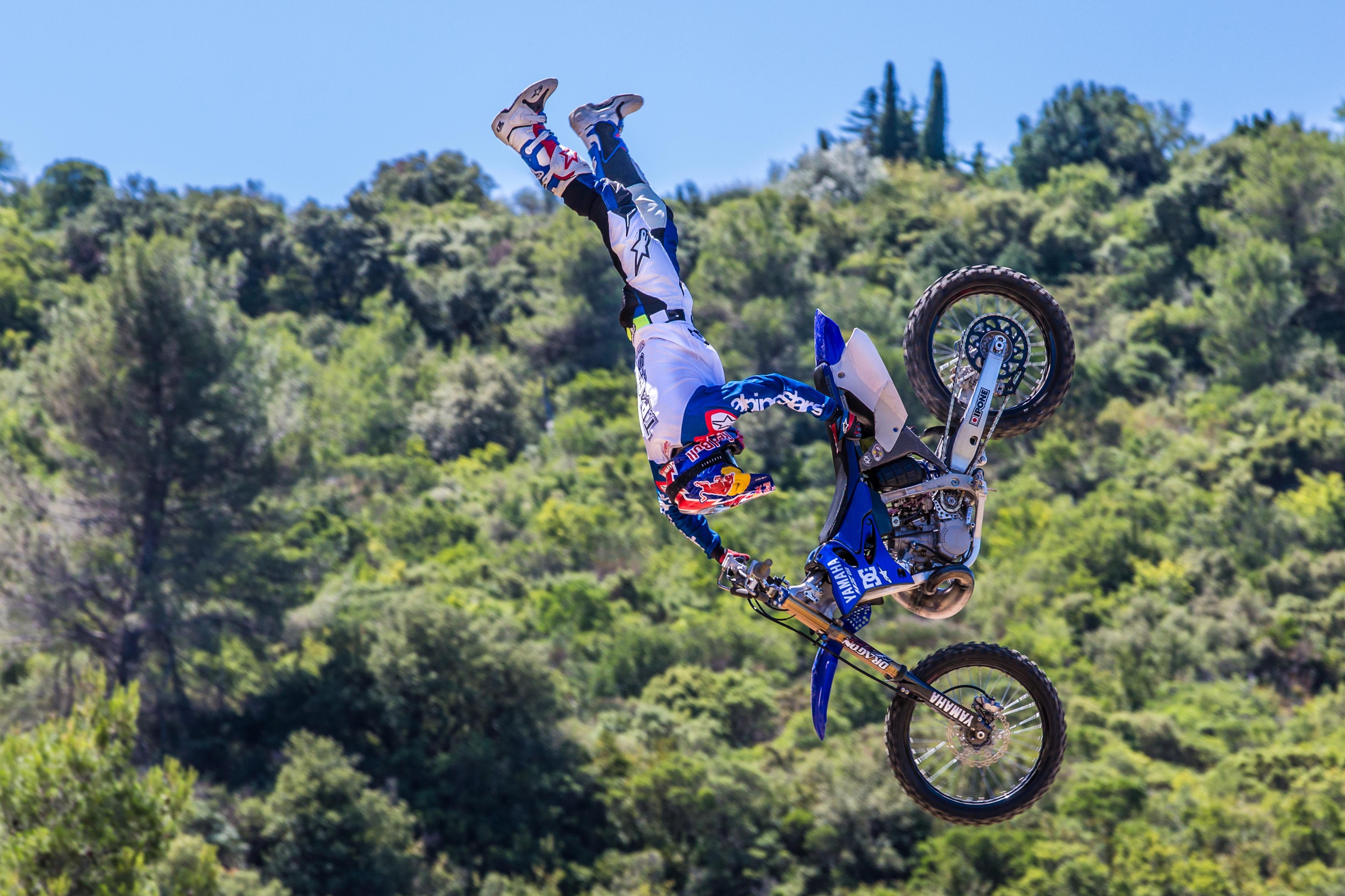 Ride United: Vidéo bonus de la star du FMX Tom Pagès