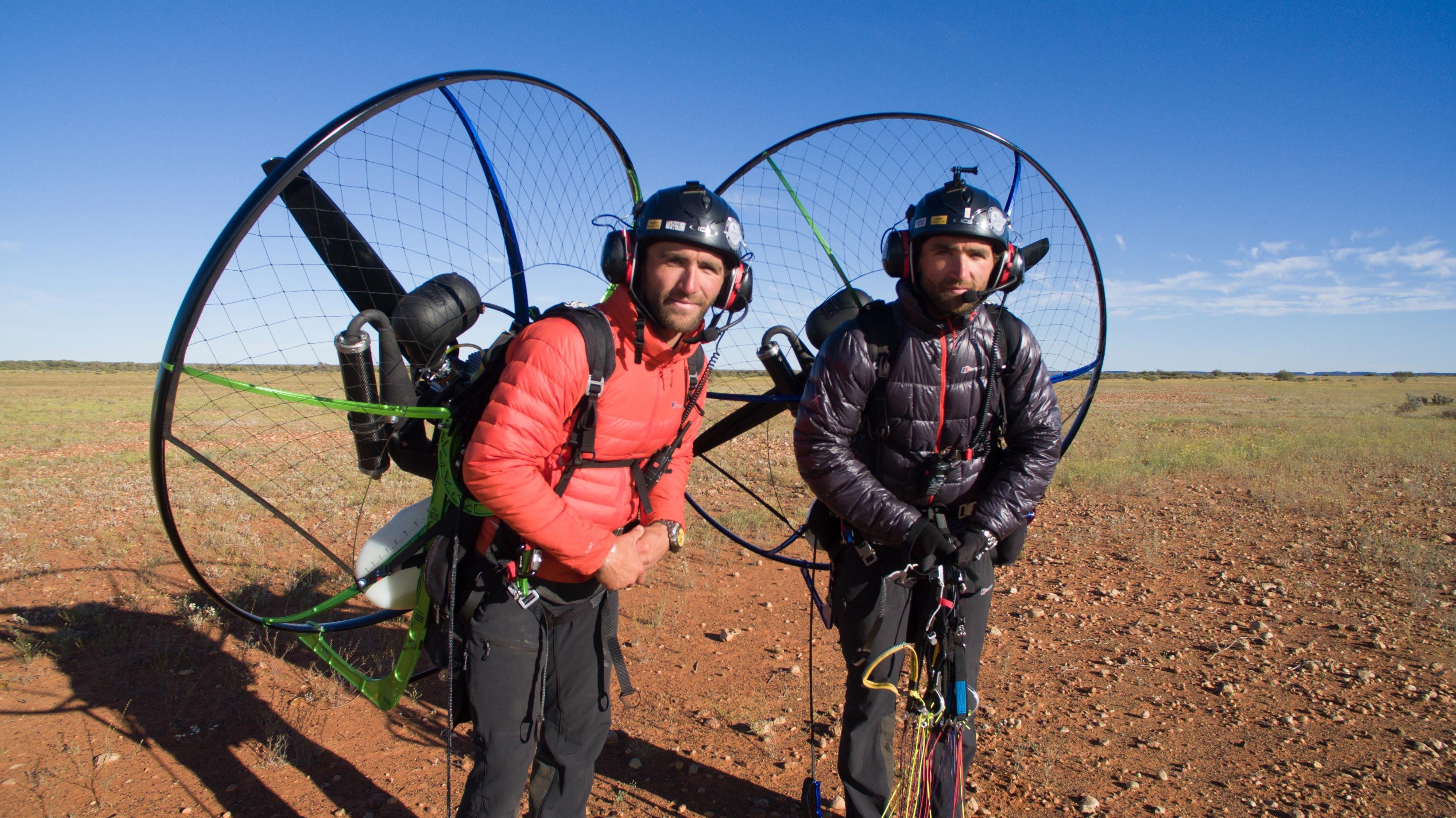 Turner Twins: Amazing video of paramotor expedition