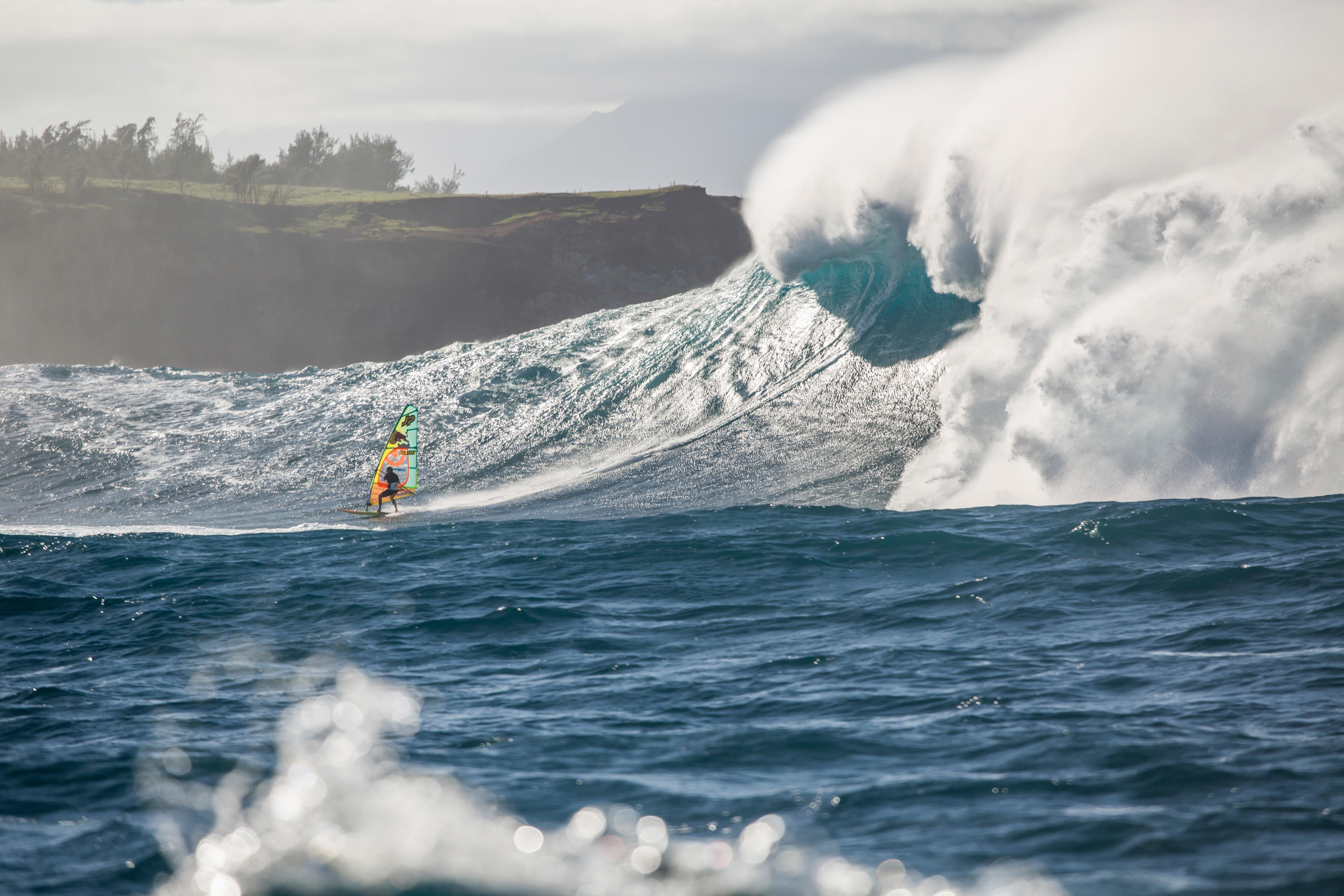 7 najstraszniejszych i najtrudniejszych fal na świecie