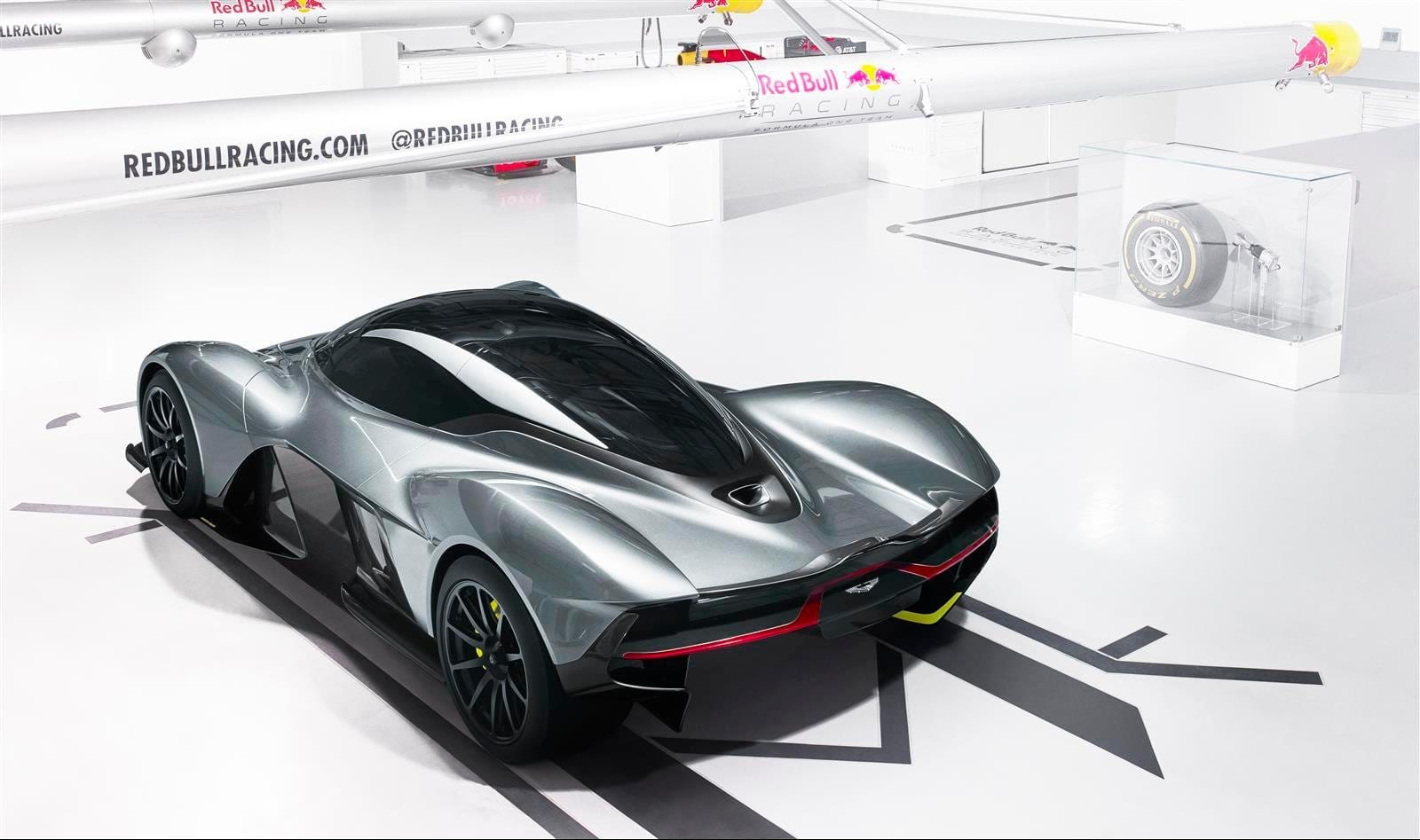 Δες το νέο hypercar της Aston Martin, την Valkyrie