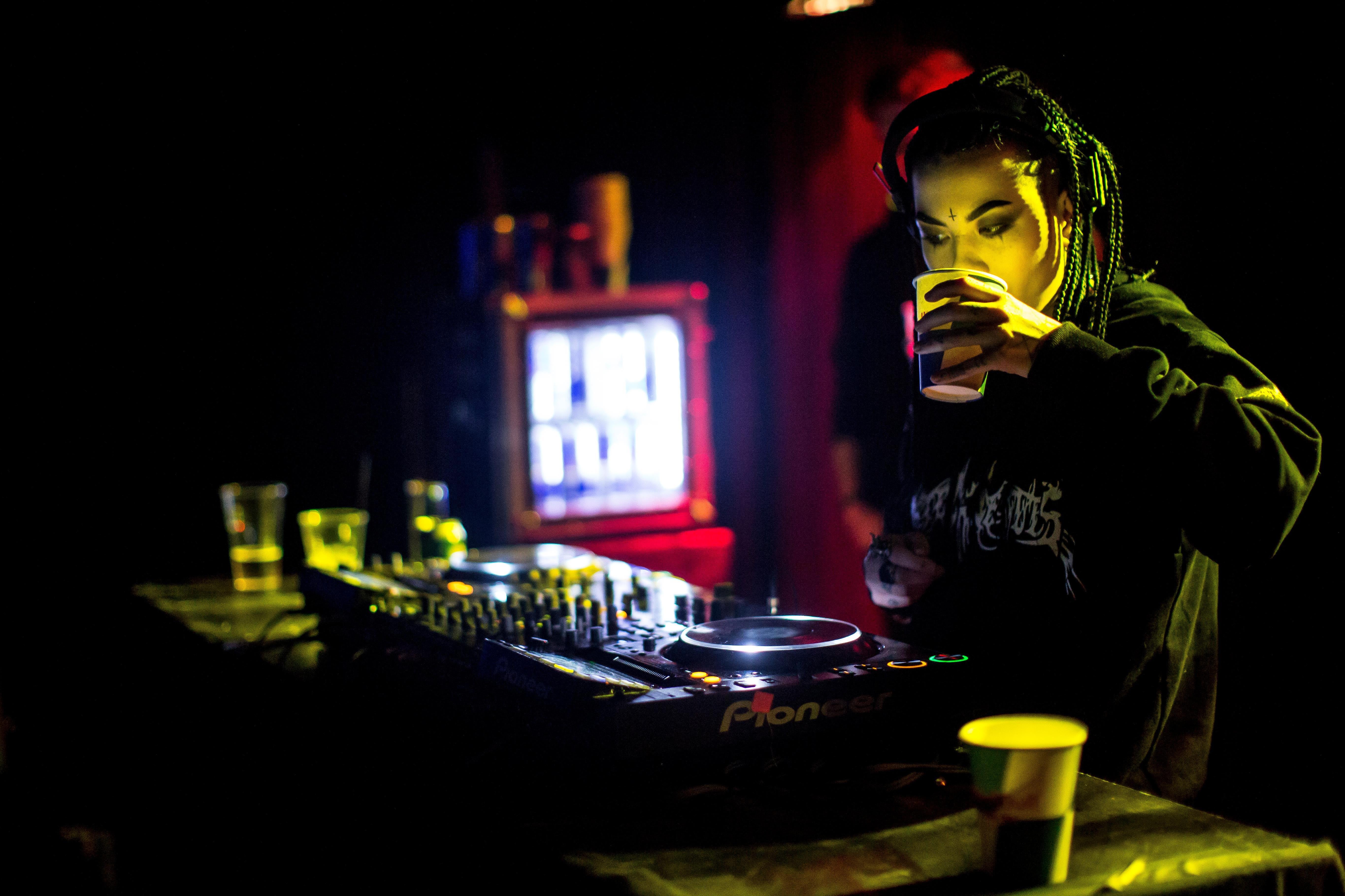 Billeder: ALMA & Jada holdt en fest i Pumpehuset