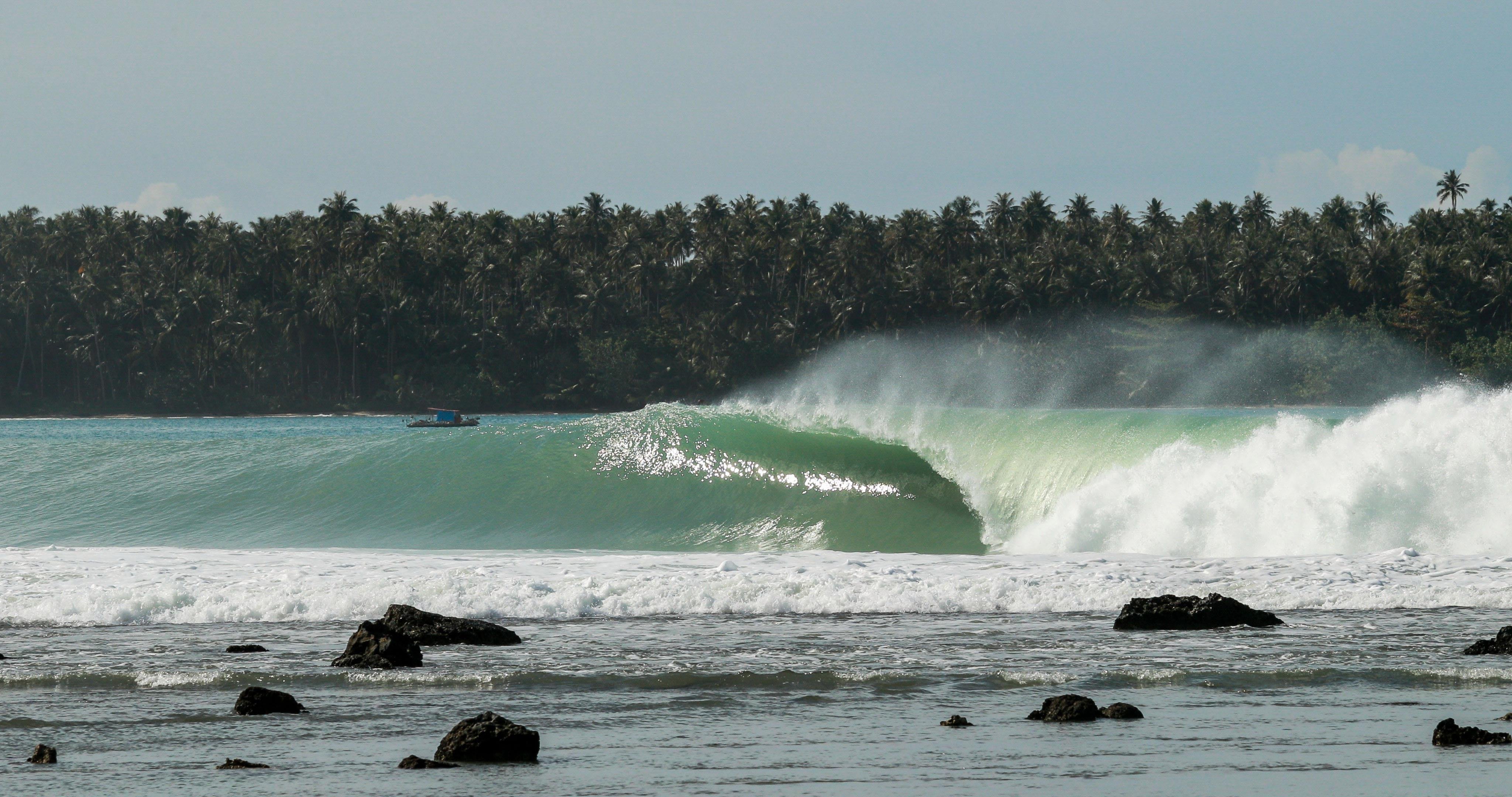 Indonesia Nias surf vídeo
