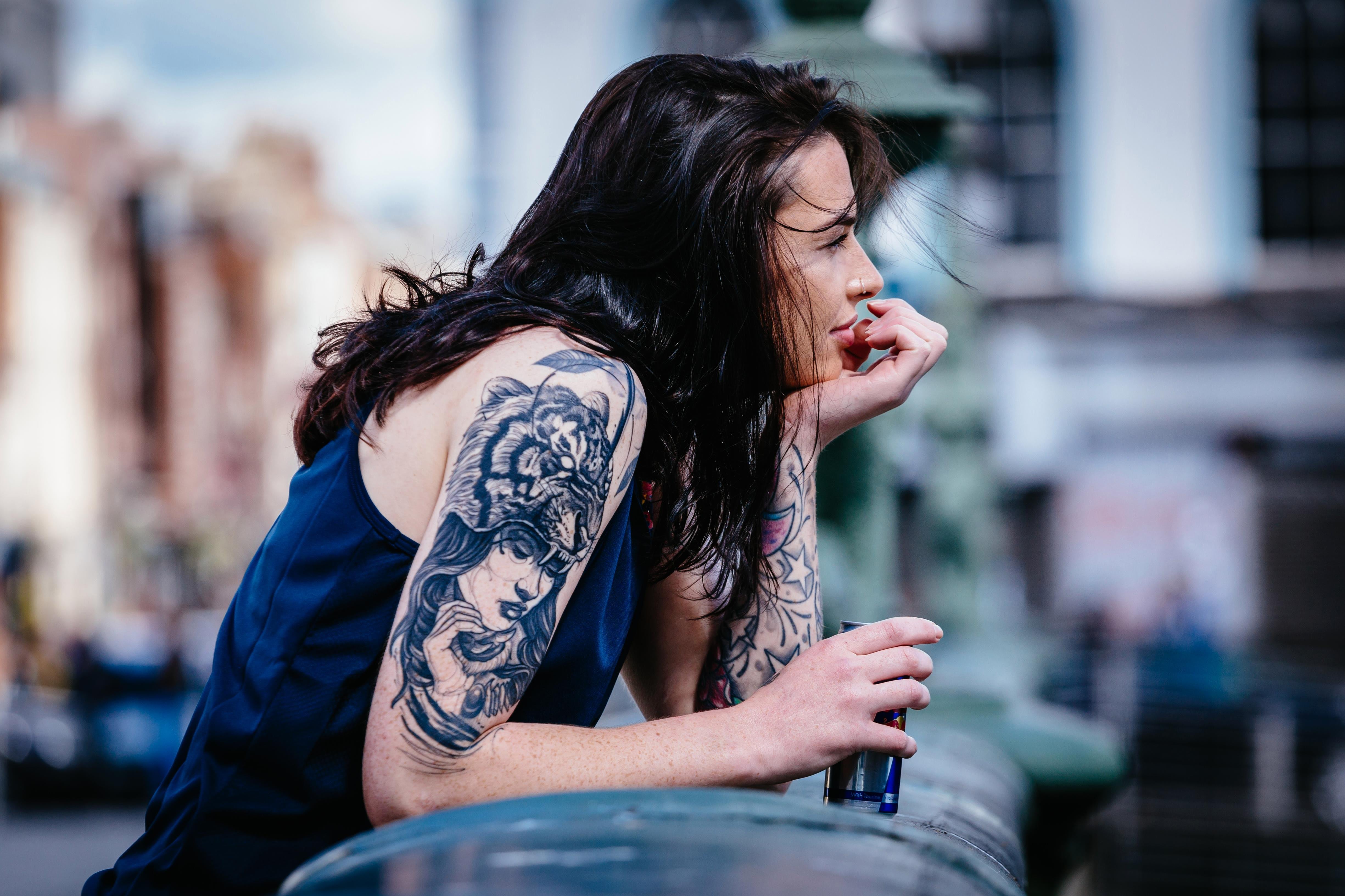 Ashling Thompson´s tattoos: Video of her favourite ones