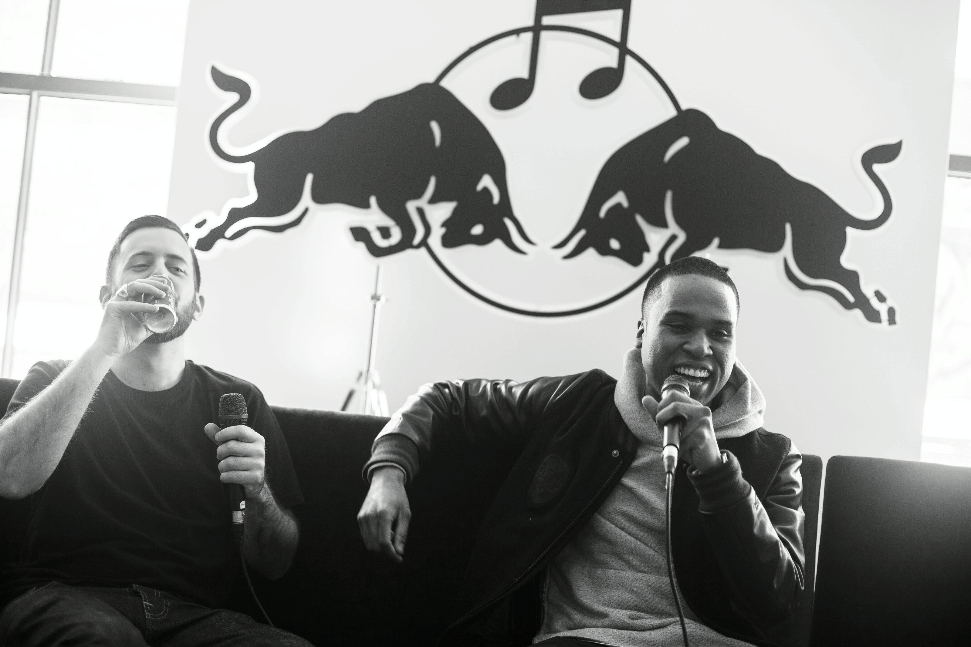 Lunice mediteert om muziek te horen
