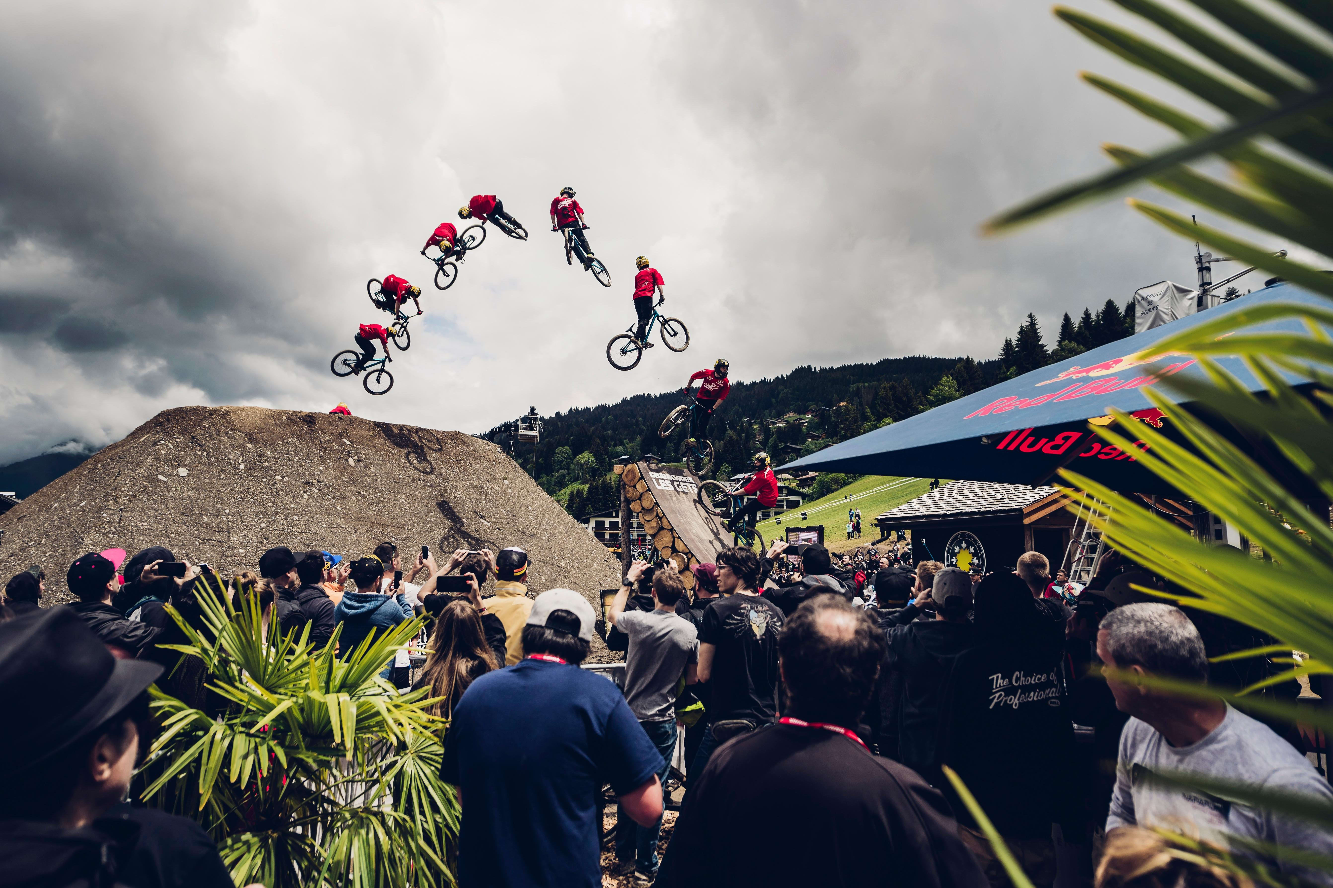 Взльоти та падіння Crankworx Slopestyle в Ле Же