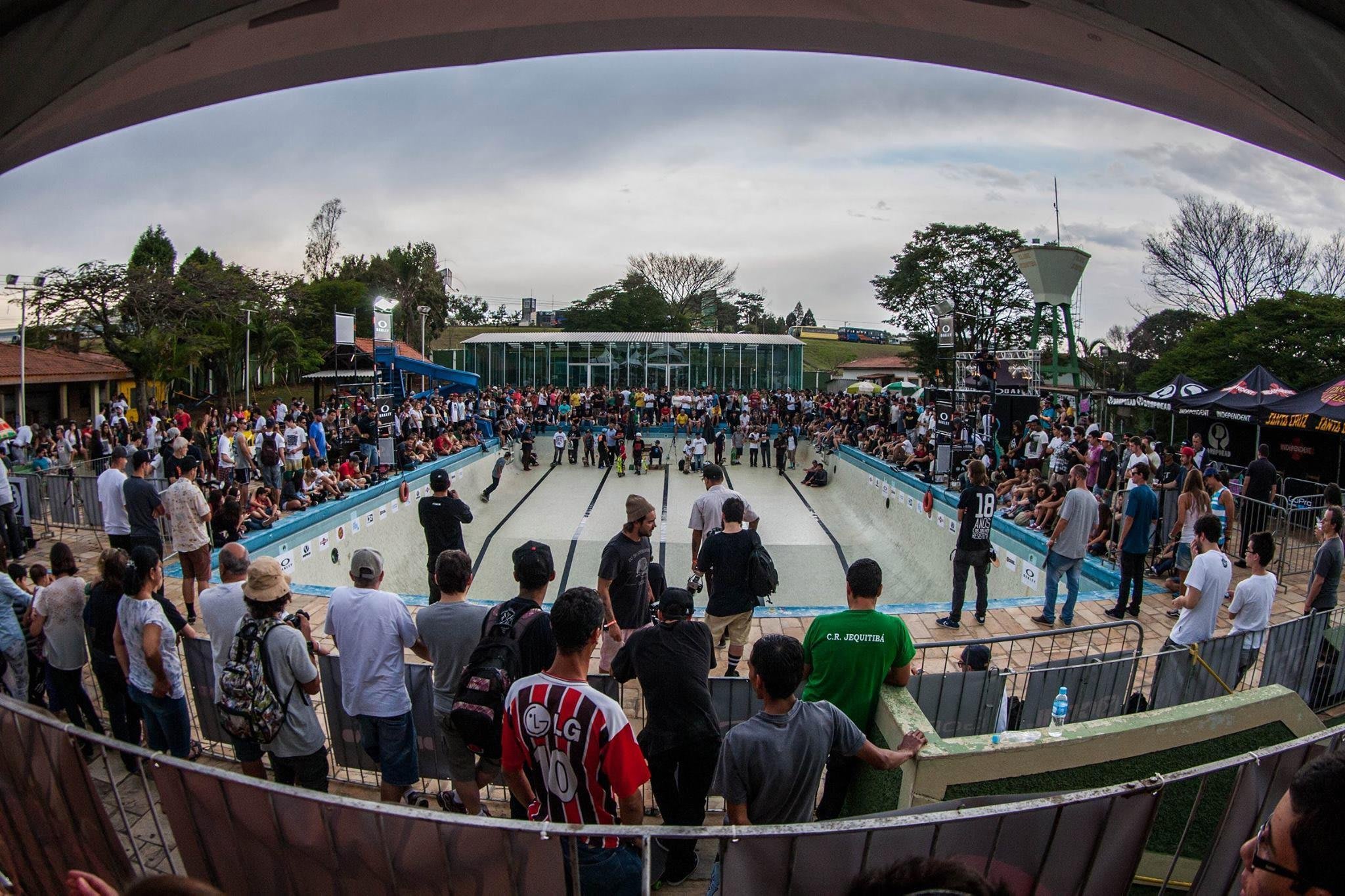Big Pool Day: sessão na piscina de Caçapava