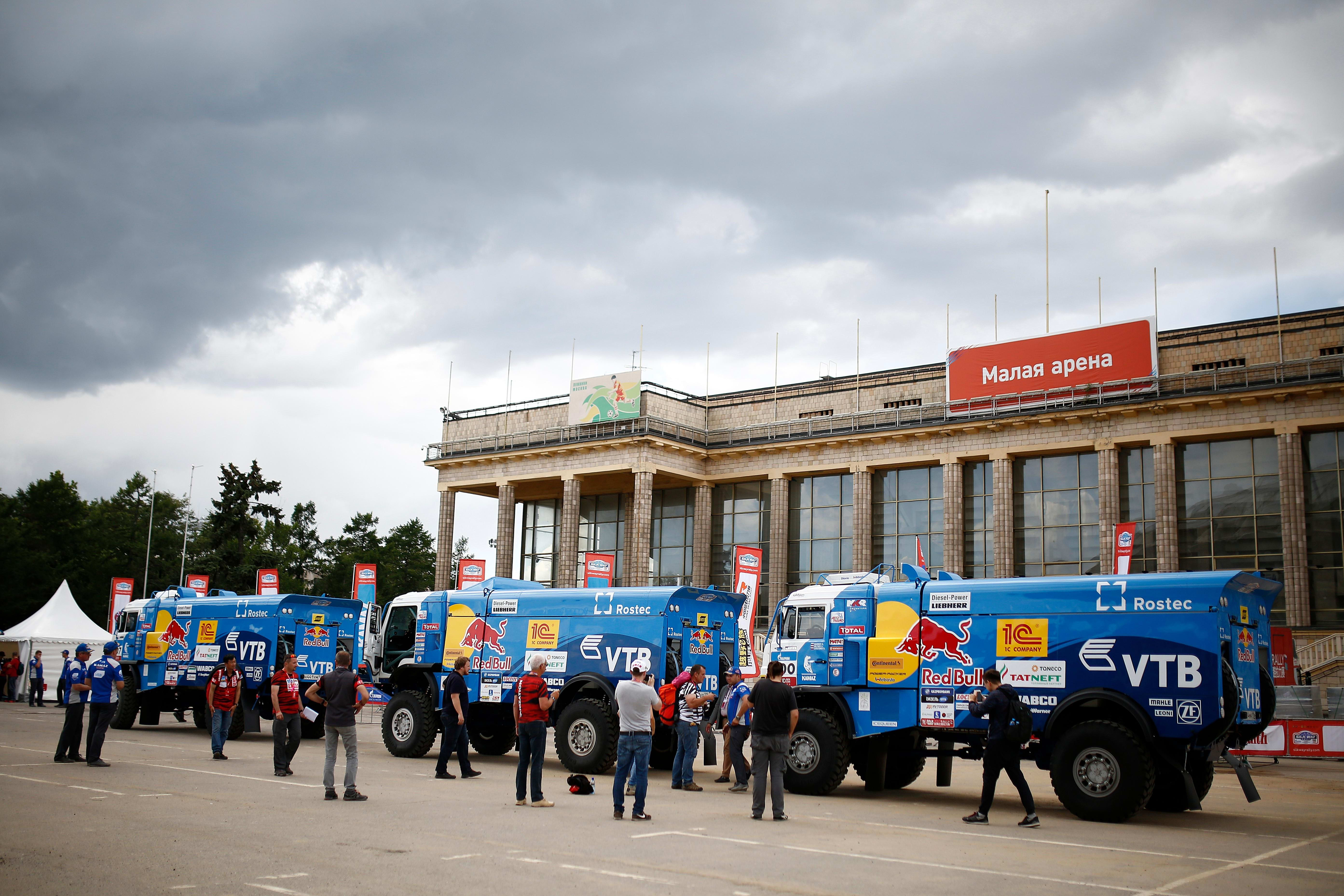 Silk Way Rally: Racing from Russia to China ++video++