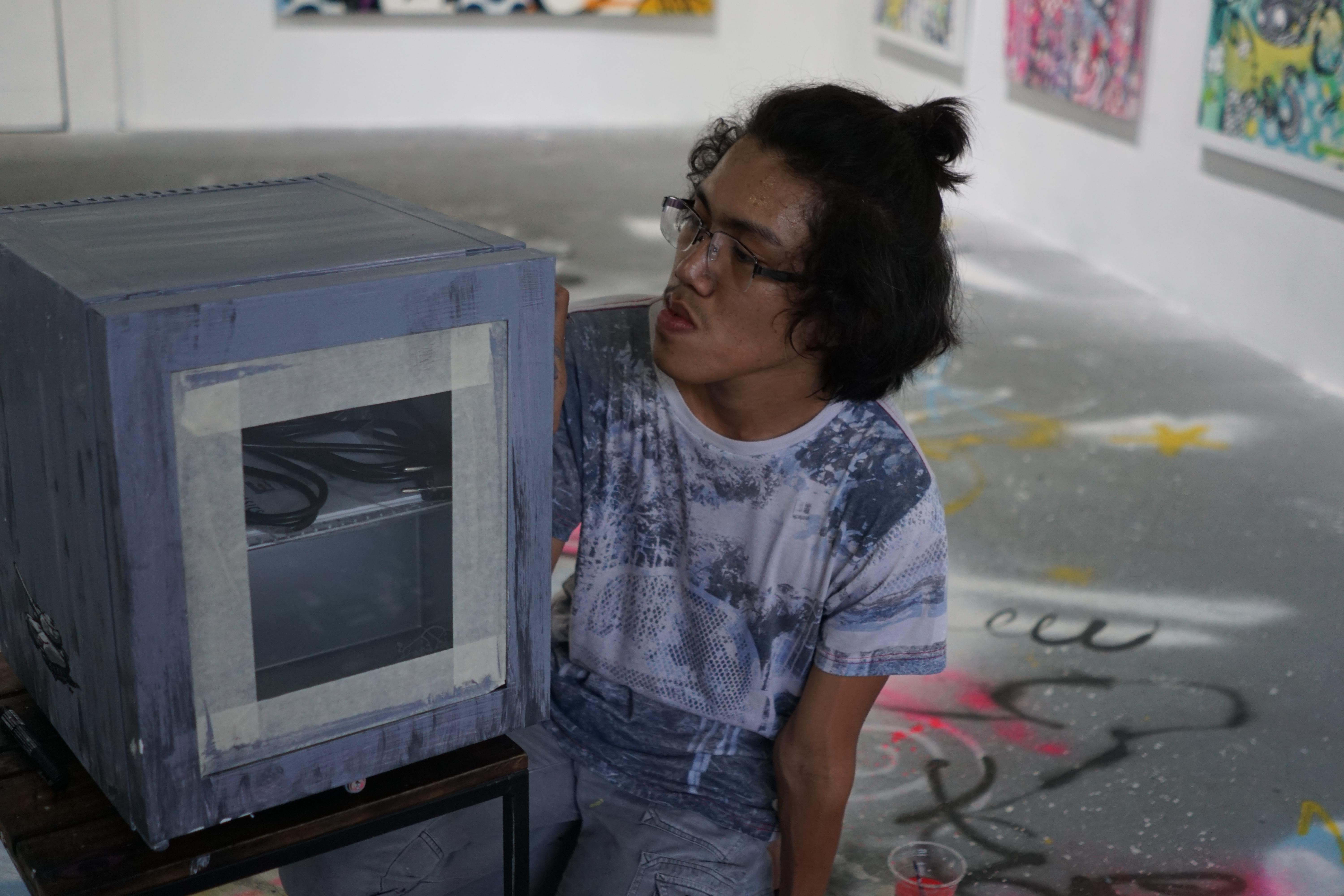 Rojan Barcelon's Art in the Beaches of Bali